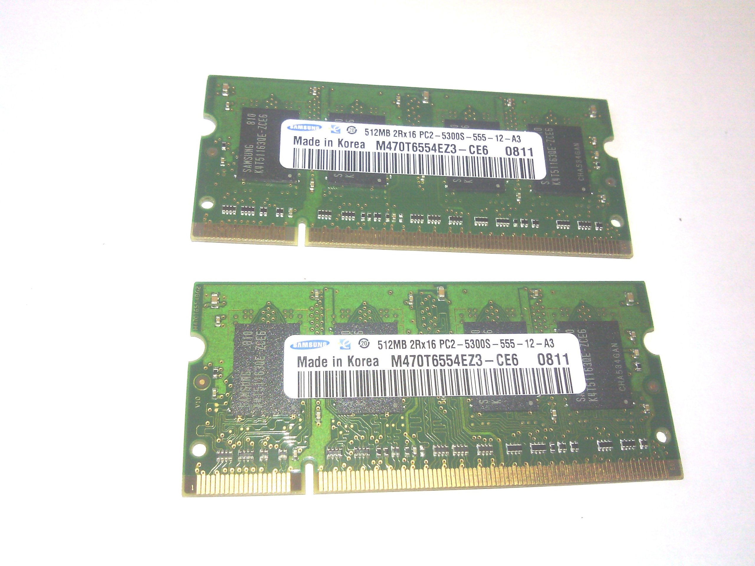 Samsung 1GB 667MHz DDR2 PC2-5300S M470T2953EZ3-CE6