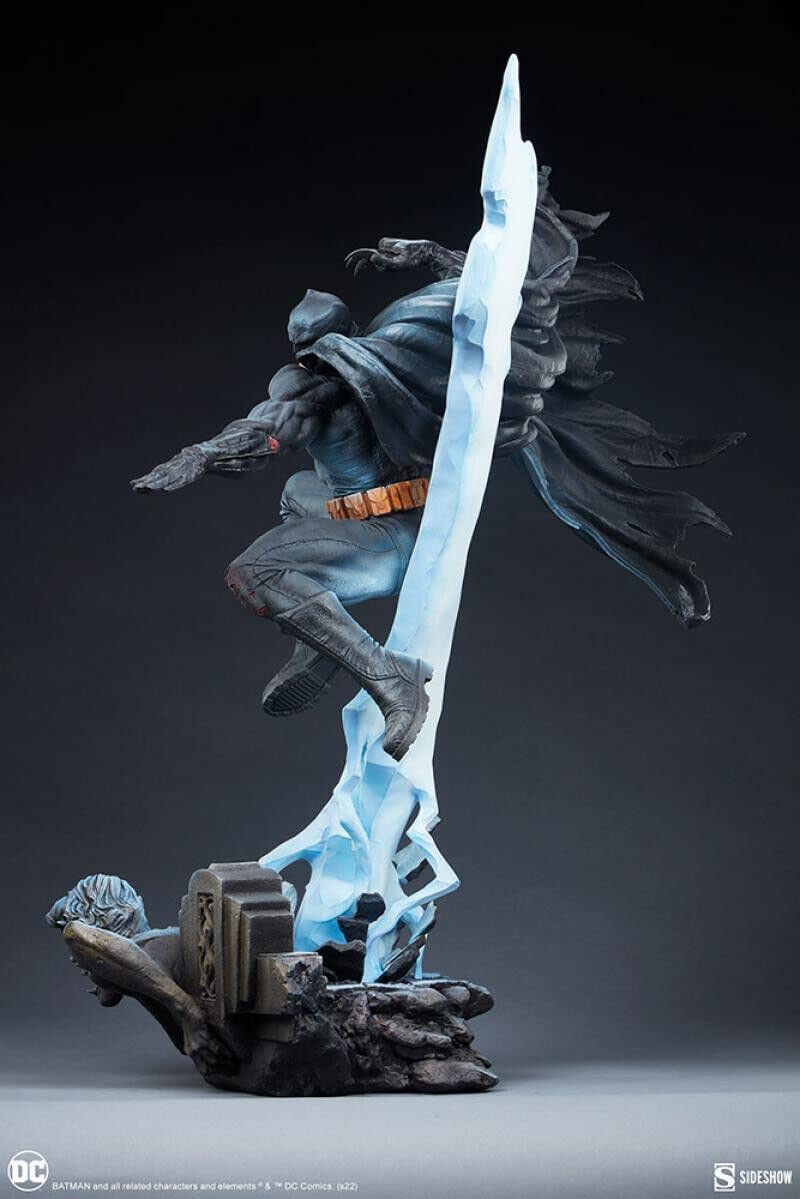 Sideshow Collectibles Batman The Dark Knight Returns Premium Format Figure Statue