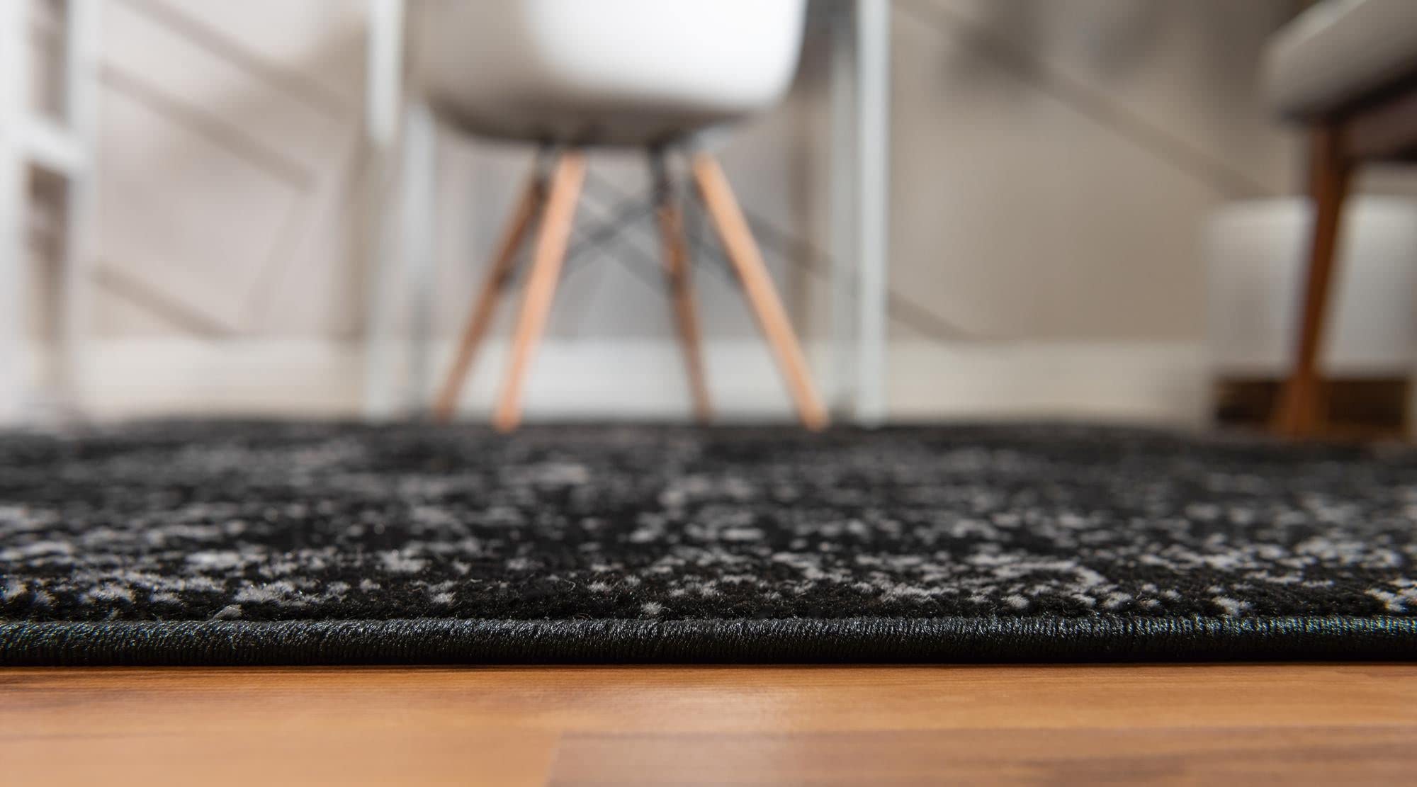 Rugs.com Monte Carlo Collection Rug โ 8' x 10' Black Medium Rug Perfect for Living Rooms, Large Dining Rooms, Open Floorplans