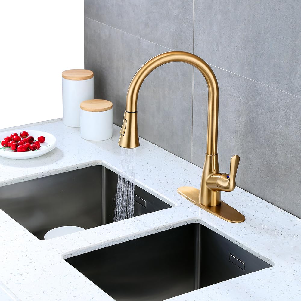 Derengge Pull-Down Sprayer Kitchen Faucet, Brushed Gold Single Handle Kitchen Sink Faucet,1 Hole or 3 Hole Installation,KF-0258-BG