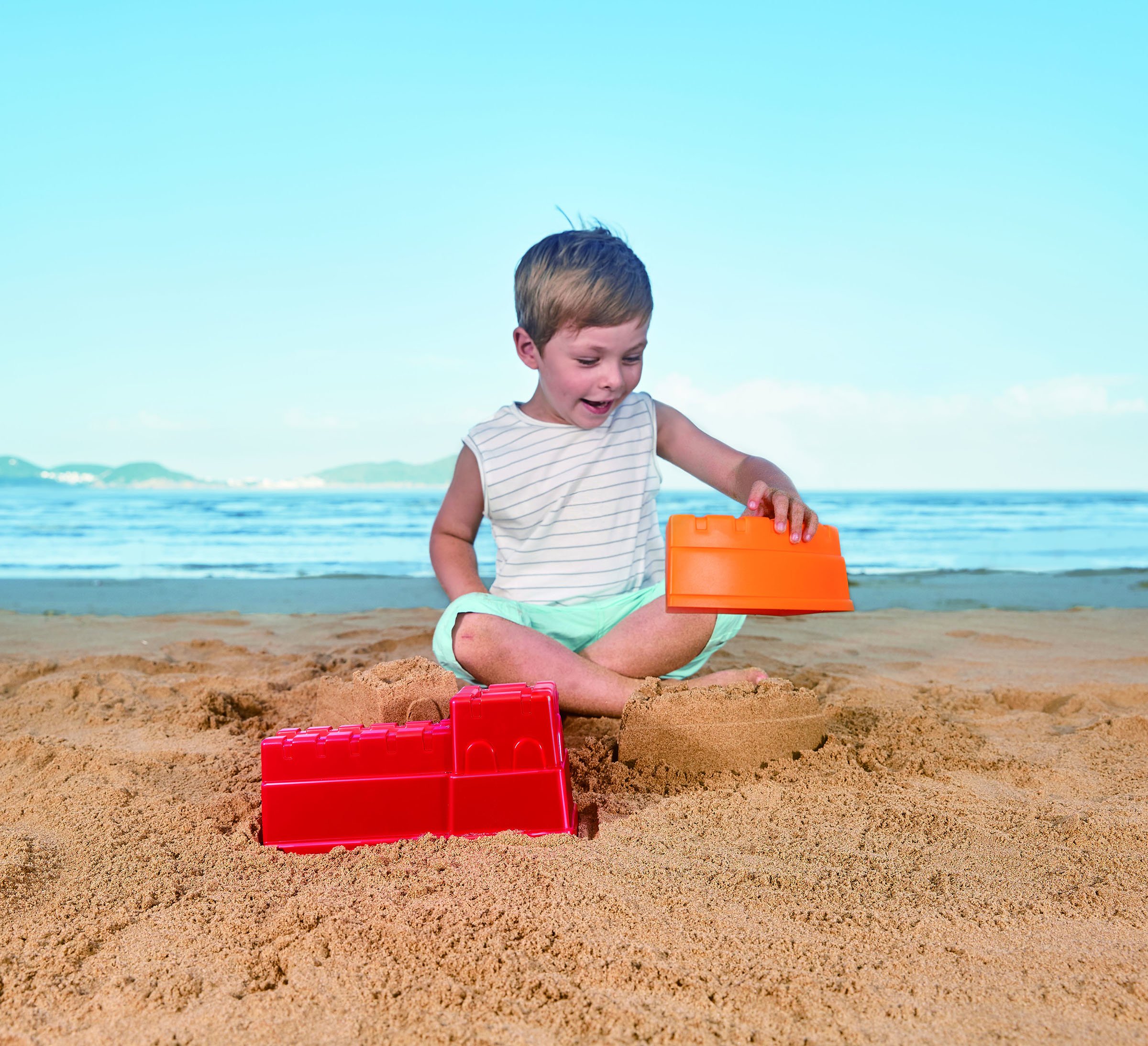 Hape Beach Toy Great Castle Walls Sand Shaper Molds Toys, Multicolor, Red