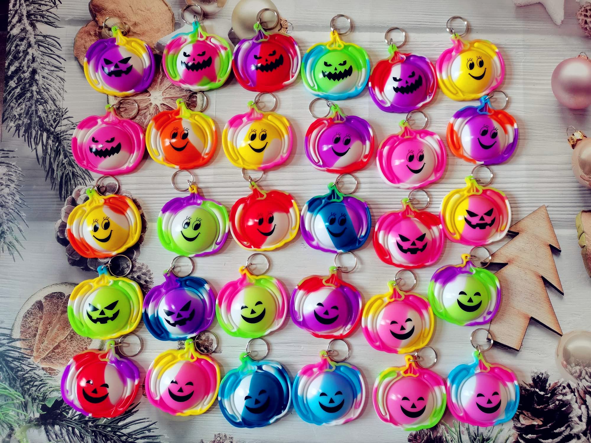 Roaqua Bulk Pumpkin Fidget Bubble Mini Pop,Small Birthday Halloween Party Favors Supplies and Student Prizes(30 Packs)