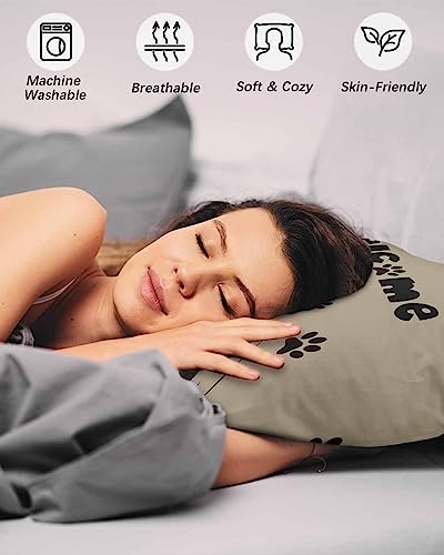 Edwiinsa Funny Cute Cat Pillow Covers Standard Size Set of 2 20x26 Bed Pillow, Black Paws Rustic Retro Beige Plush Soft Comfort for Hair/Skin Cooling Pillowcases with Envelop Closure