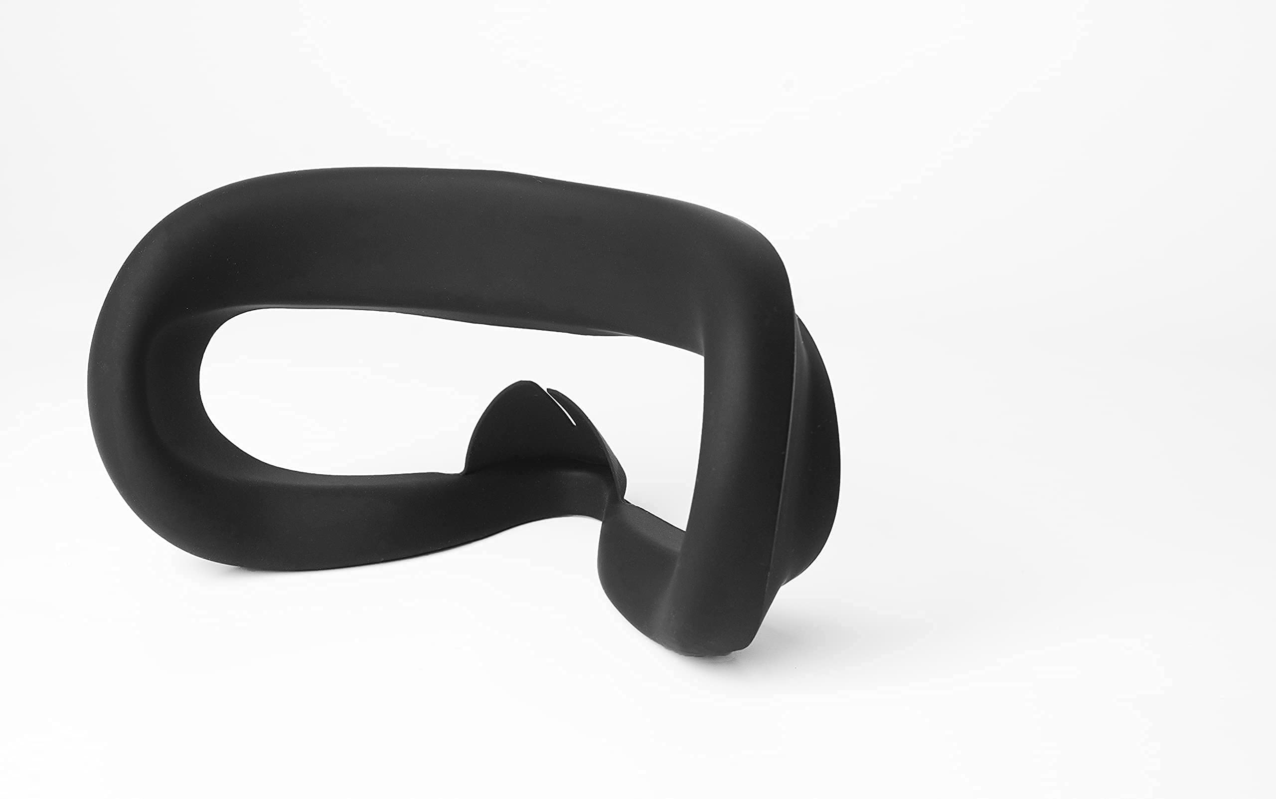 NIUVR Face Cover Silicone Mask Compatible with Oculus Quest 2 VR, Sealing Light Leakage Facial Pad Compatible with Meta Headset Accessories, Sweatproof Washable Anti-Leakage Face Cushion