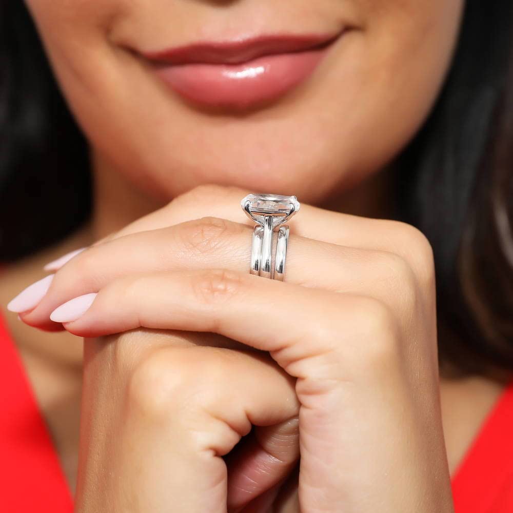 BERRICLE Sterling Silver Solitaire Wedding Engagement Rings 5.5 Carat Oval Cut Cubic Zirconia CZ Ring Set for Women, Rhodium Plated Size 8