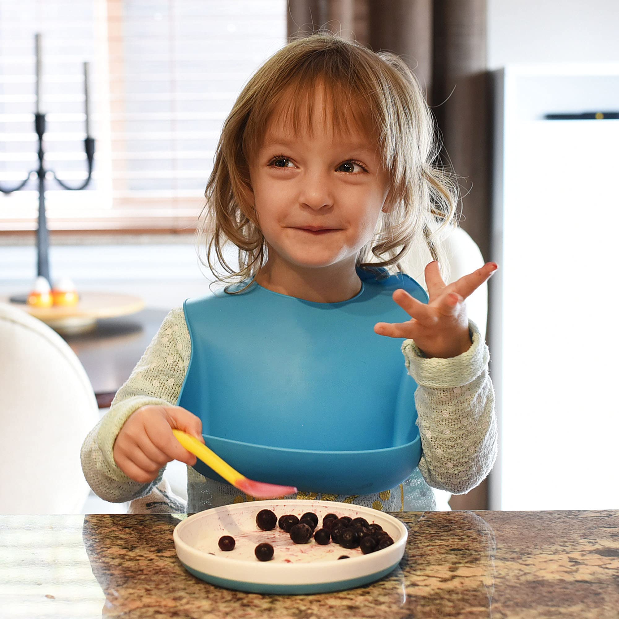 PandaEar Set of 2 Cute Silicone Baby Bibs for Babies & Toddlers (10-72 Months) Waterproof, Soft, Unisex, Non Messy - Turquoise/Lime Greenā¦