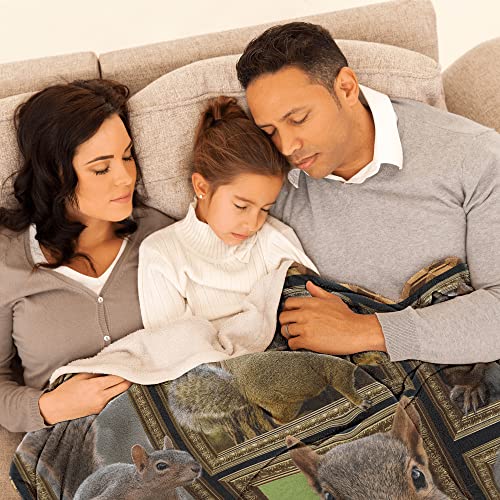 Funny Squirrel Gifts for Squirrel Lovers, Squirrel Blanket Fleece Soft Cozy Throw Blanket for Couch Bed Living Room, Lightweight Flannel Plush Warm Travel Throws and Blankets for Sofa 50x60 Inches