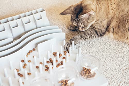 TRIXIE Cat Activity Fun Board, Strategy Game for Mental Stimulation, Interactive Play for Cats, Treat Dispenser, Cat Toy