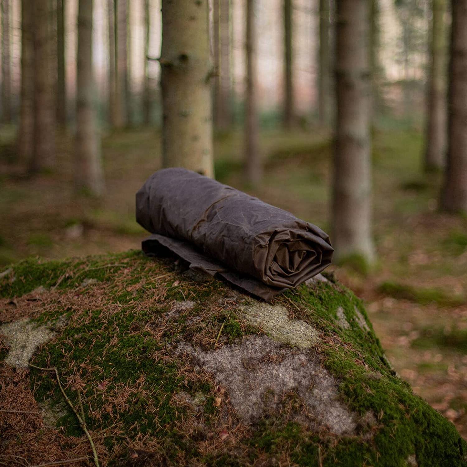 Bushcraft Spain Waterproof Oilskin Canvas Floor with Wool Lining 6’6’’ x 4’8’’- Ground Sheet with Wool Lining for Bushcraft and Camping- Oilskin Brown and Green Wool Lining-Made in Spain