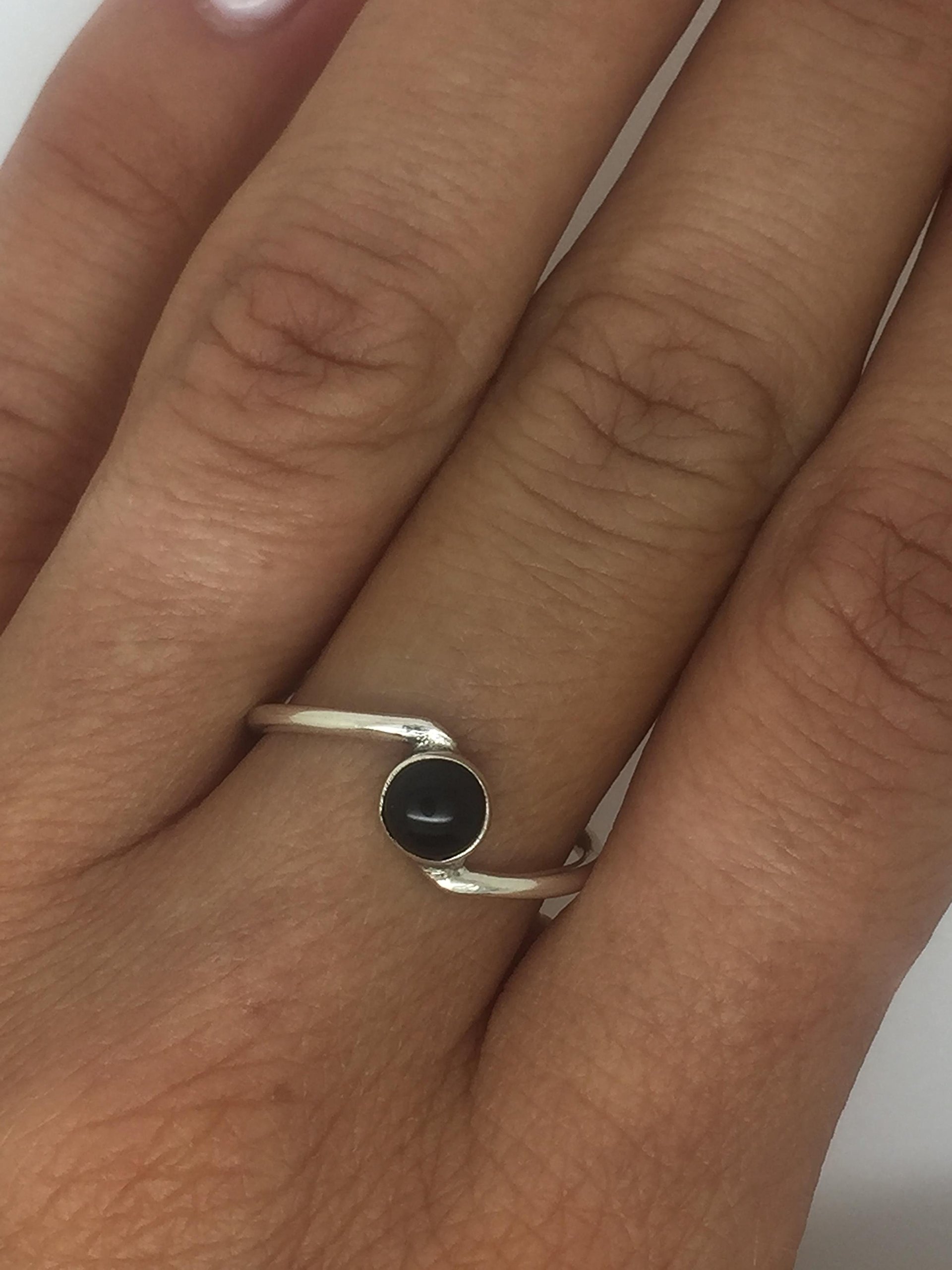 Black Onyx Delicate Ring 925 Sterling Silver Vintage Boho Chic US Size 5 6 7 8 9 (9)