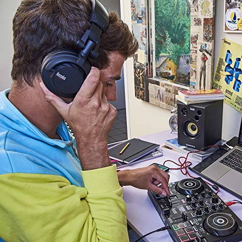 Hercules HDP DJ45: Closed-back headphones for DJs. Foldable, with pivoting earpieces and a 6.6-foot/2-meter cable