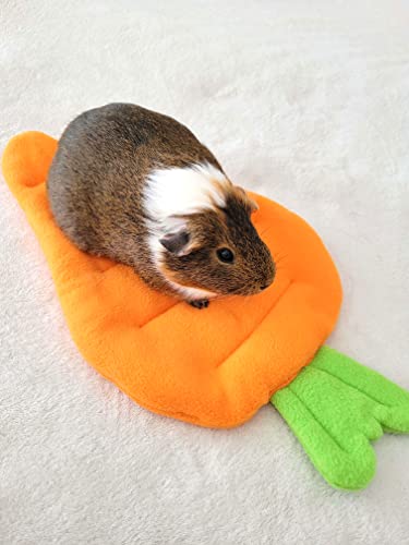 Guinea Pig Bed Mat Washable Pee Pad, Fleece Bedding for Rodent, Reusable Carrot Cage Liner for Rabbit, Hedgehog, Rat, Hamster or Small Animal