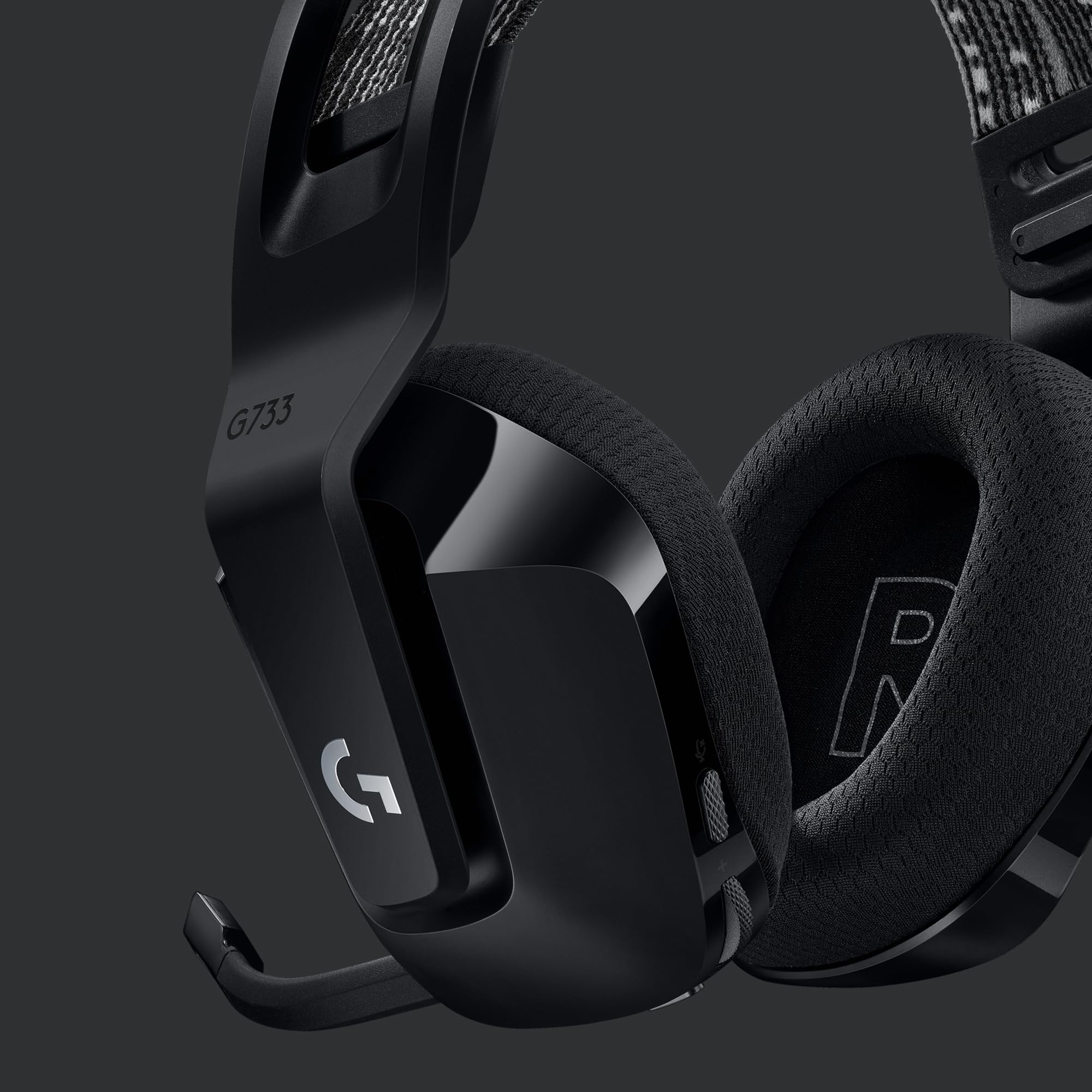 Logitech G733 Lightspeed Wireless Gaming Headset with Suspension Headband, LIGHTSYNC RGB, Blue VO!CE mic Technology and PRO-G Audio Drivers, Lightweight, 29 Hour Battery Life, 20m Range - Black