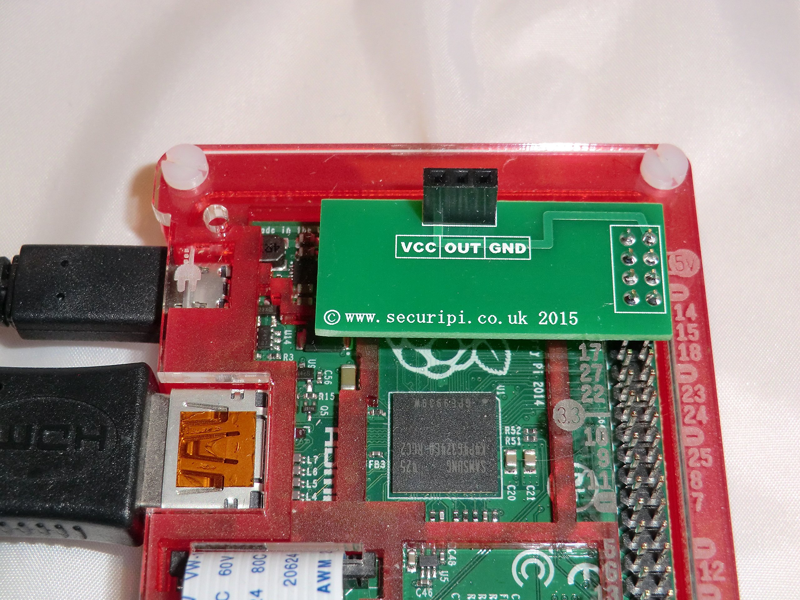 PIR-2-Pi IR Motion Detector - PIR Infra Red Movement Sensor & GPIO Clip for Raspberry Pi 4, Pi 3 and Pi Zero WH Models. Connects Directly to GPIO pins. PIR Module Sends Signals on GPIO4.