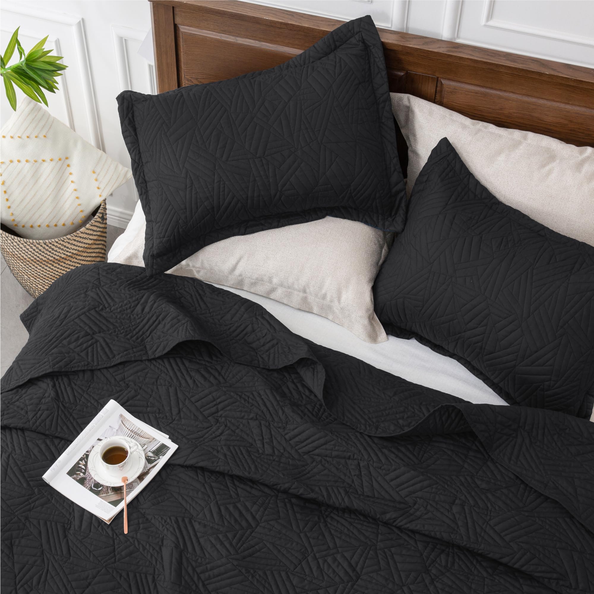 BEDELITE Coverlet Queen Bedspread - Summer Lightweight Full Size Quilt Set, Soft Modern Weave Pattern Gray Queen Quilt Bedding set 3 Pieces (1 Quilt 90" x 96" + 2 Pillow Shams)