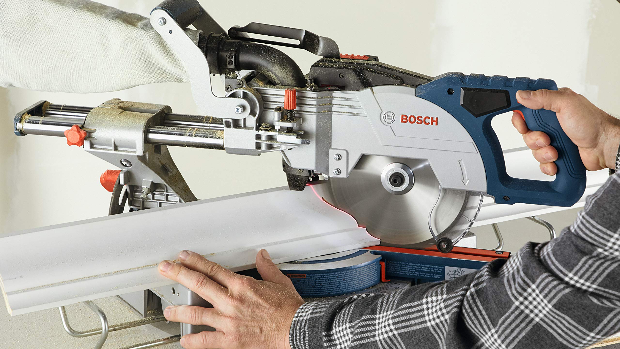 BOSCH GCM18V-08N14 18V 8-1/2 In. Single-Bevel Slide Miter Saw Kit with (1) CORE18V 8.0 Ah PROFACTOR Performance Battery