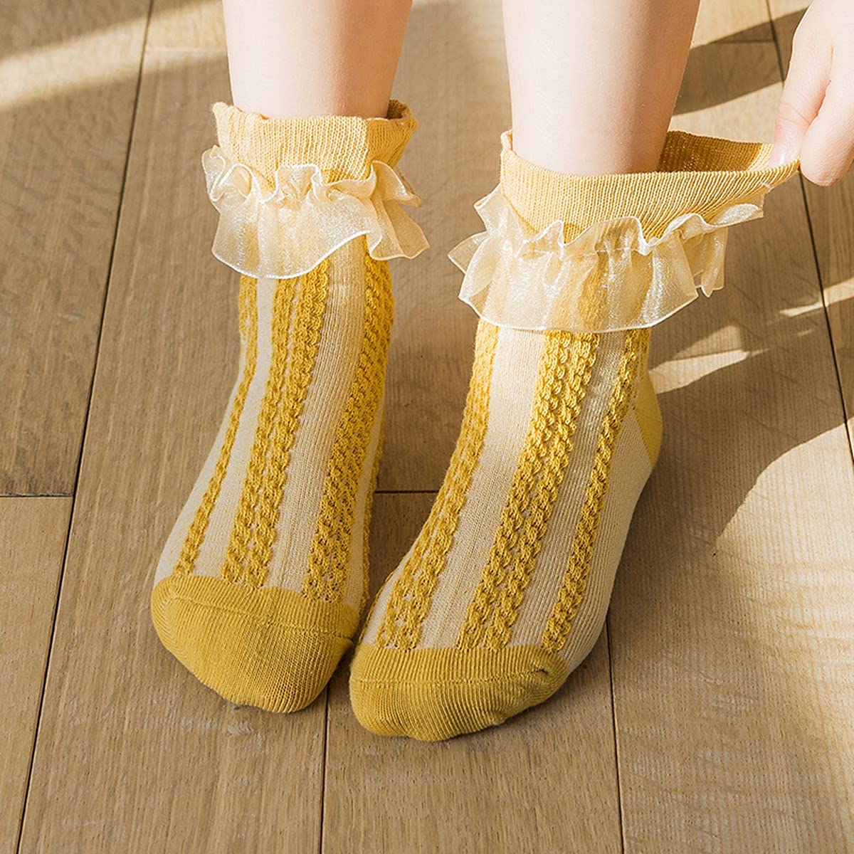 Girls Lace Ruffle Cotton Frilly Ankle Socks Cotton White Princess Dance Dress Socks for Little/Big Kids (US, Alpha, Medium, Mixed-color)