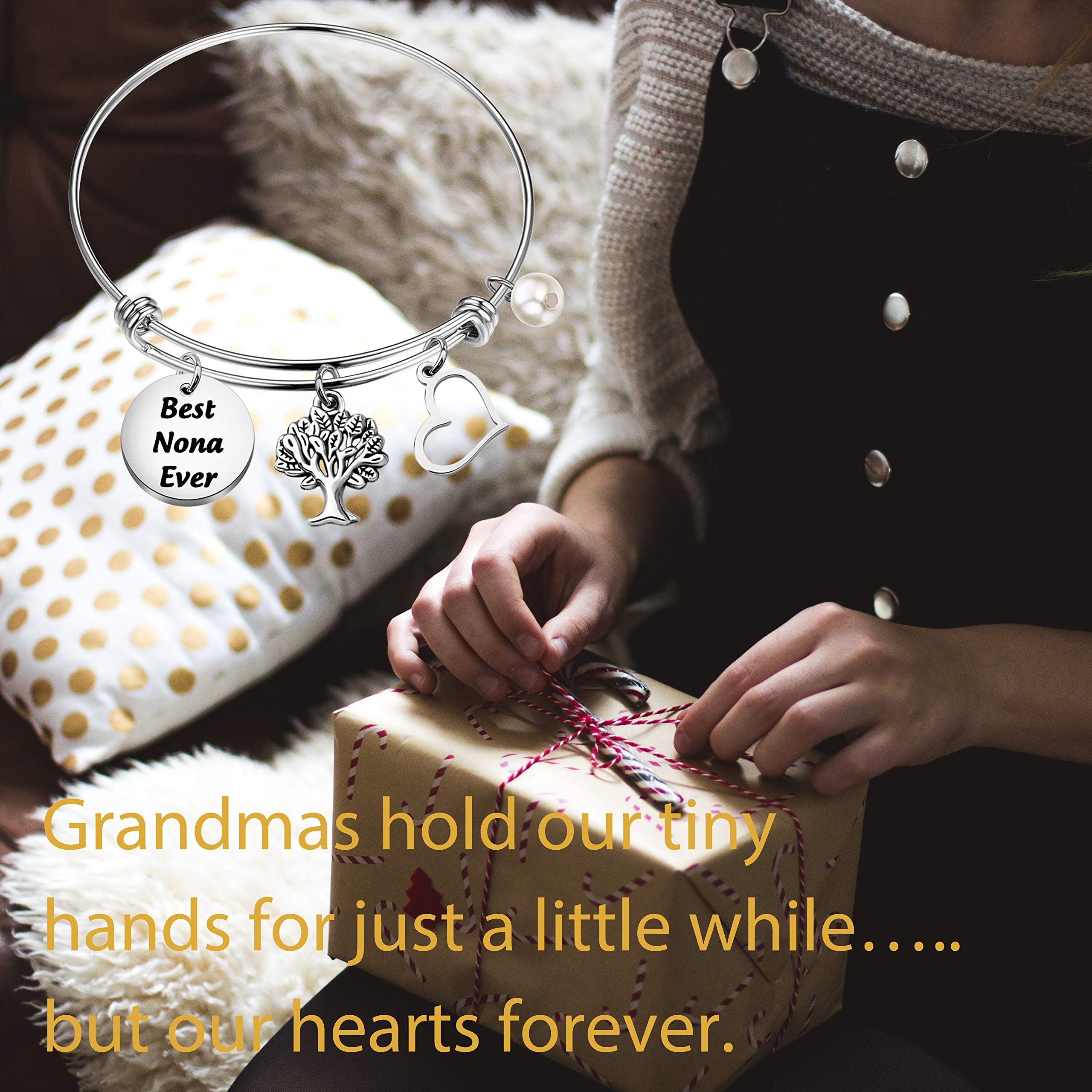 BLEOUK Best Nona Ever Grandma Jewelry Birthday Gift Mother's Day Gift for Grandma Nona (Best Nona Ever)
