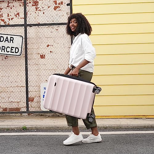 GinzaTravel 3-Piece Luggage Set with TSA Locks, Expandable, and Friction-Resistant in Light pink - Includes 20", 24" & 28" Spinner Suitcases