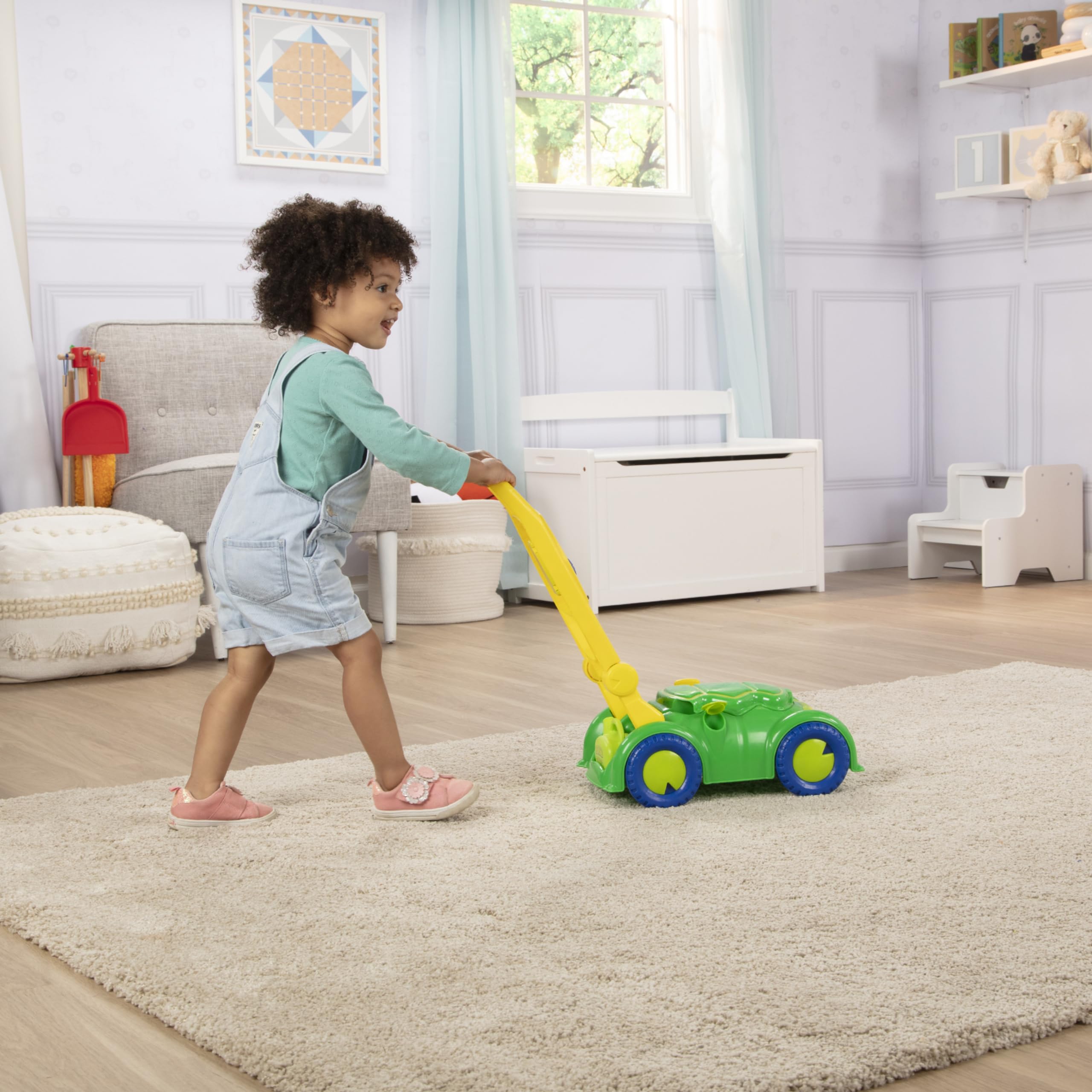 Melissa & Doug Sunny Patch Snappy Turtle Lawn Mower - Pretend Play Toy for Kids - Turtle-Themed Pretend Kids Lawn Mower Developmental Push Toy For Toddlers