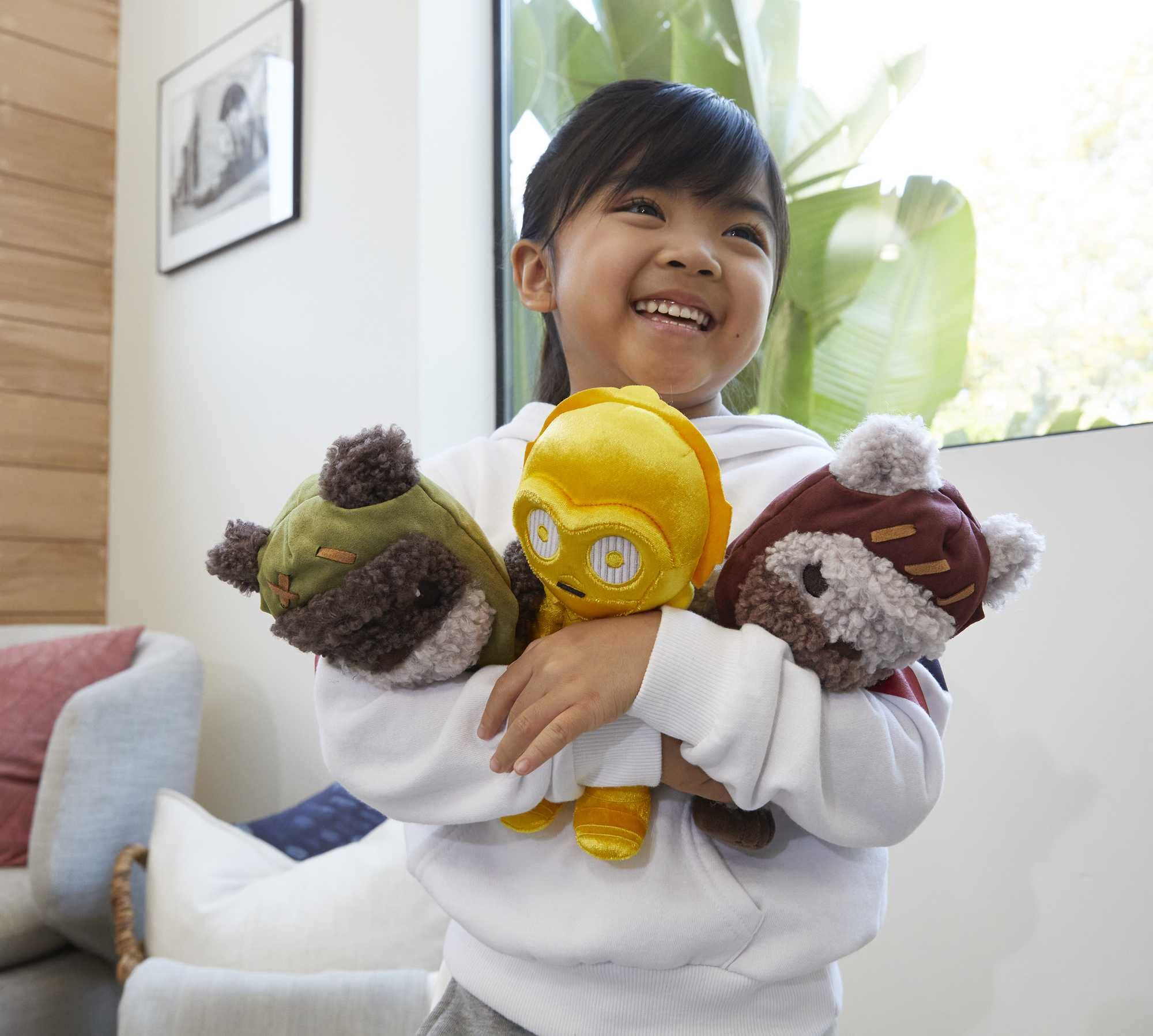 Mattel Star Wars Plush 8-Inch Figure 3-Pack, Return of the Jedi Endor Celebration Set, 2 Ewoks & 1 C-3Po Soft Robot Doll with Metallic Fabric