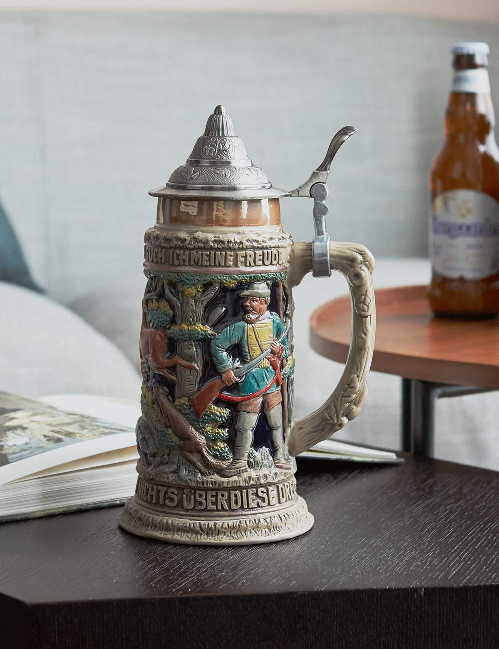 HAUCOZE Beer Stein Mug German Hunting Drinking Stanley Viking Tankard with Petwer Lid for Birthday Gifts Men Father Husband 0.6 Liter