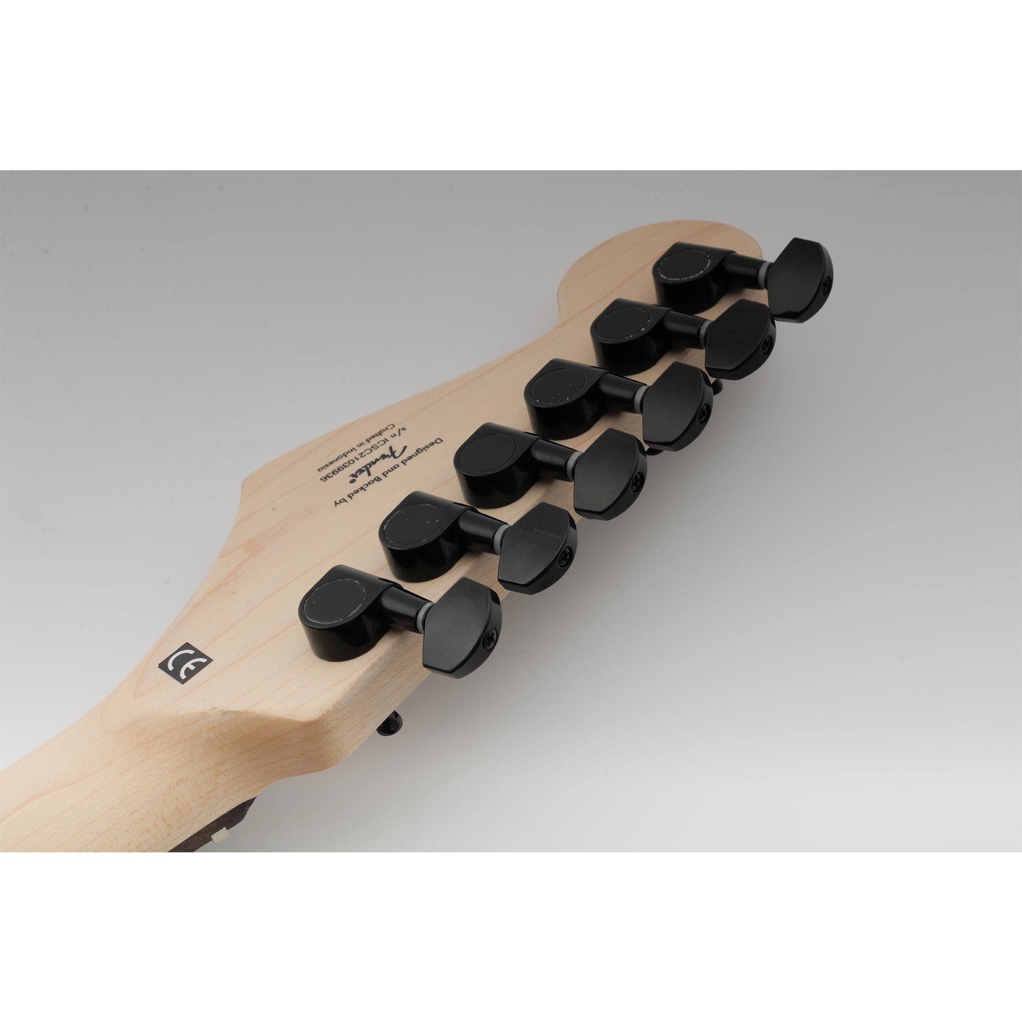 Musiclily Pro 6-in-line 15:1 Ratio 2-Pin Full Sealed Machine Heads Tuners Tuning Pegs Keys with Hex Button for SQ Strat Tele Style Electric Guitar, Black