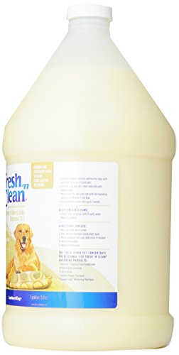 PetAg Fresh 'n Clean Oatmeal 'n Baking Soda Dog Shampoo - Tropical Fresh Scent - Strengthens, Repairs, & Protects Your Dog's Coat - 18 Fl Oz