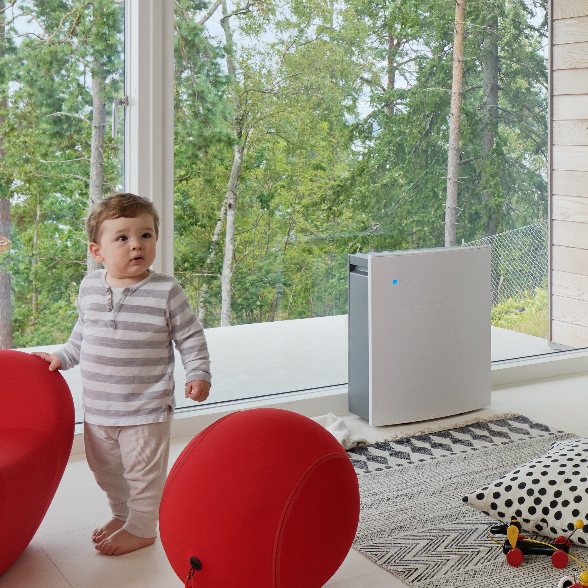 BLUEAIR Air Purifier for Allergy & Asthma Reduction in Large to XL Rooms, HEPASilent Technology with Dual Protection Filters, Removes 99.97% Pet Dander Pollen Mold Dust Viruses, Classic 680i, White