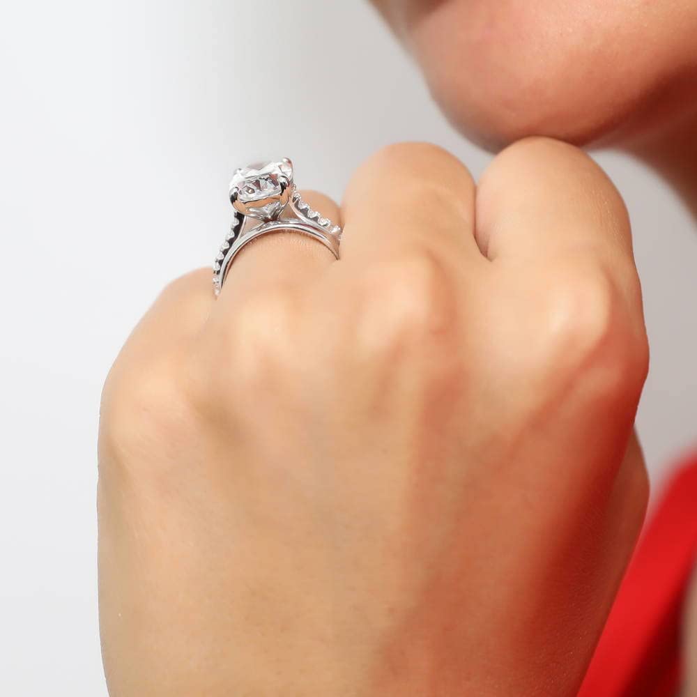 BERRICLE Sterling Silver Solitaire Wedding Engagement Rings 5.5 Carat Oval Cut Cubic Zirconia CZ Ring Set for Women, Rhodium Plated Size 8