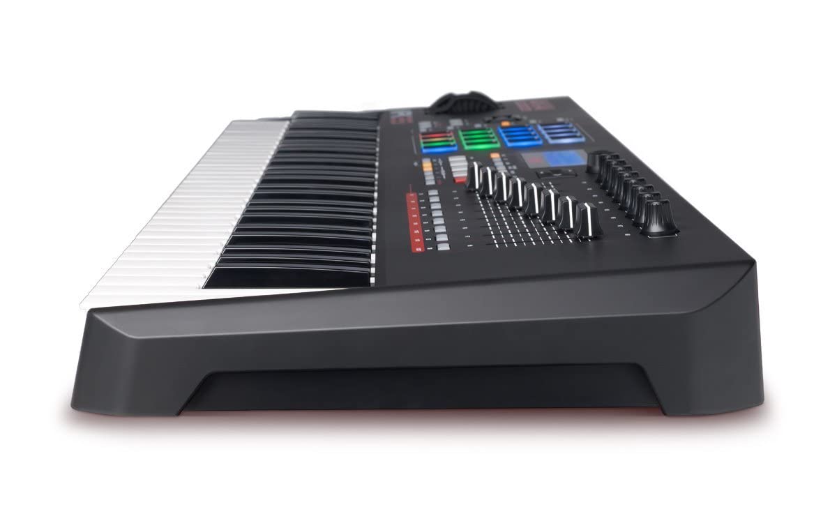 Beat Maker Bundle – 61 Key USB MIDI Keyboard Controller With 16 Drum Pads, Sustain Pedal and Pro Software Suite – Akai Pro MPK261