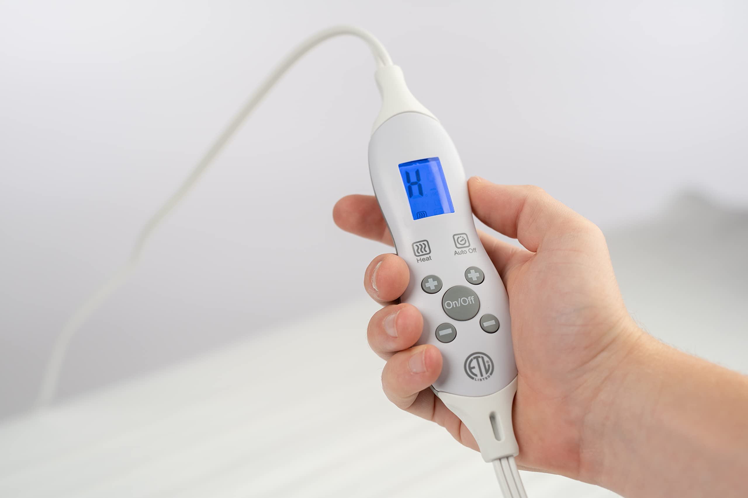 Spa Luxe Deluxe Electric Warmer Pad for Massage Tables - Digital Heat Control, Auto Shut-Off, Fits 73β x 32β Tables