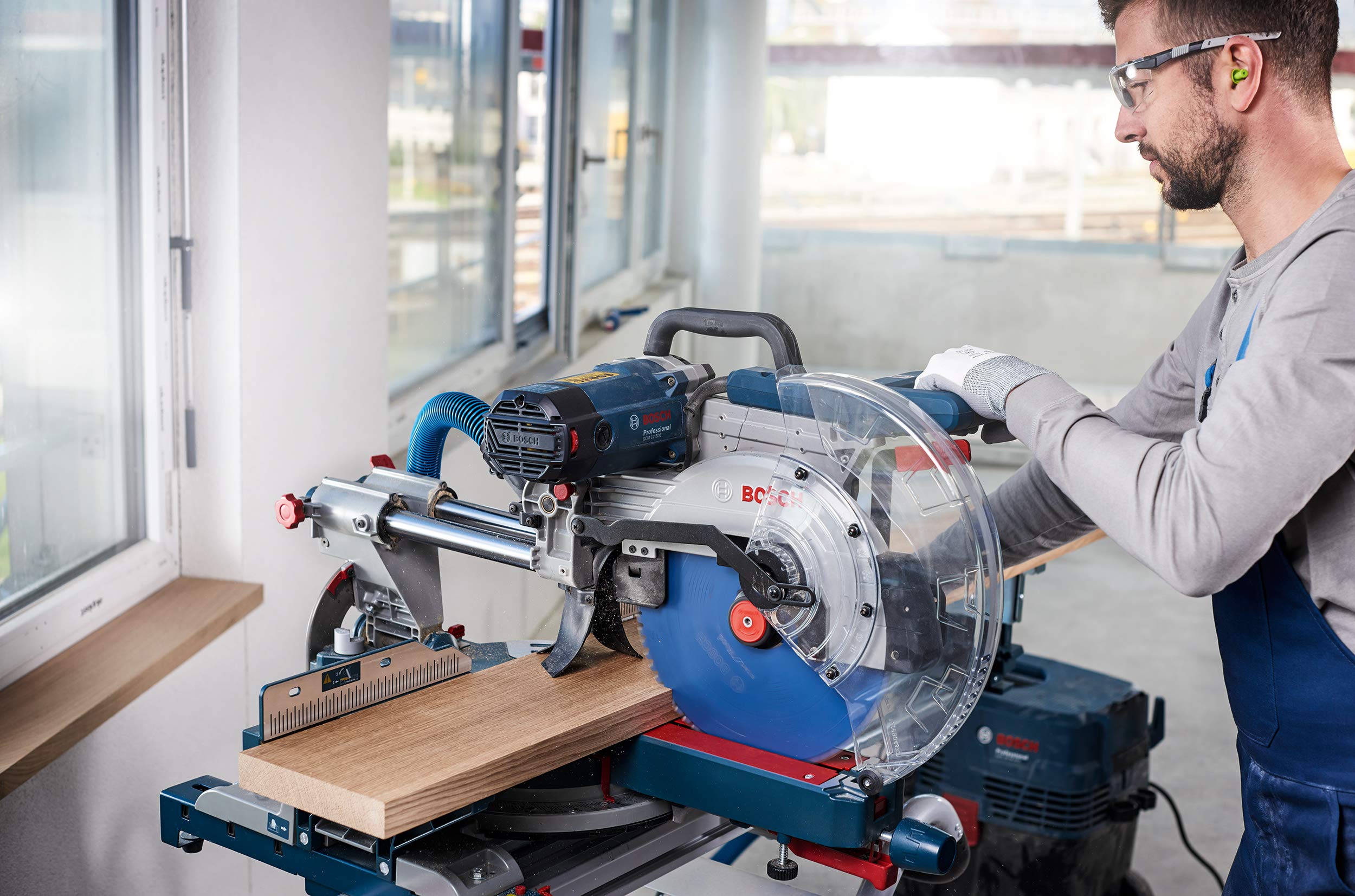 Bosch Professional Circular Saw Blade Expert (for Wood, 305 x 30 x 2.2 mm, 60 teeth; Accessories: Cordless Circular Saw)