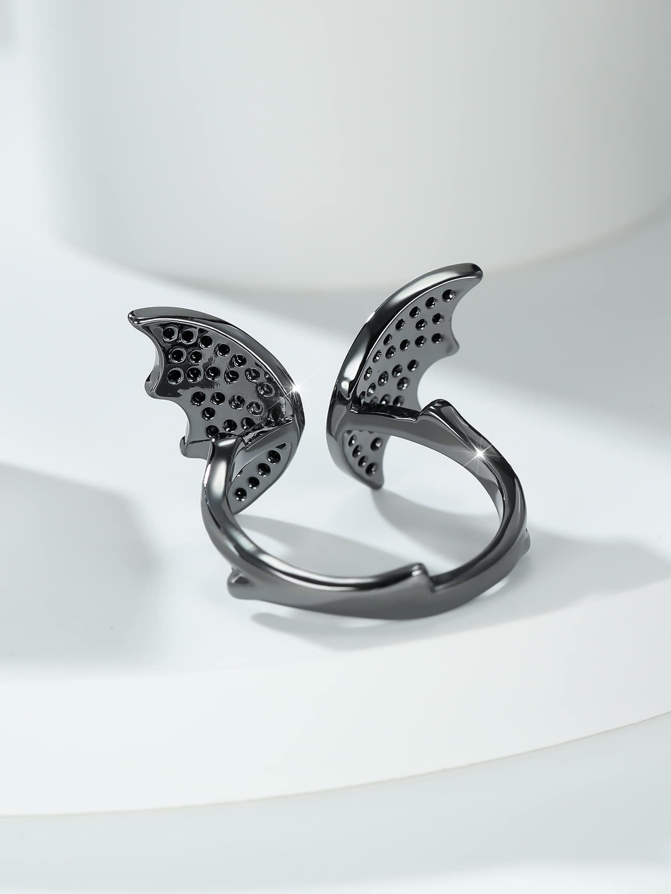 Black Bat Ring Gothic Black Stone Rings for Women Goth Adjustable Halloween Black Gold Jewelry Gifts (Black)