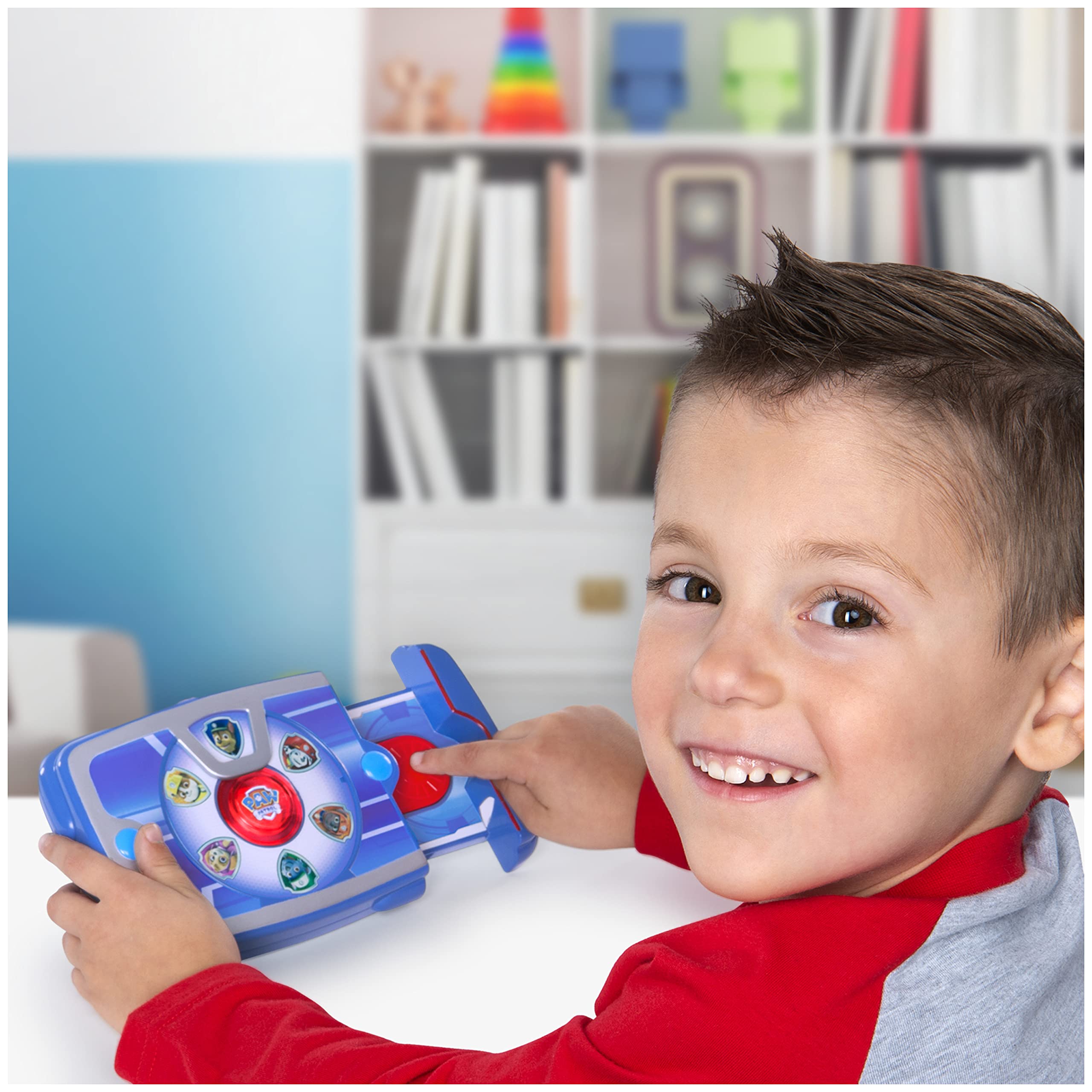 PAW Patrol, Be The Hero Chase Role-Play Set with Hat and Wrist Launcher, for Kids Aged 3 and Up