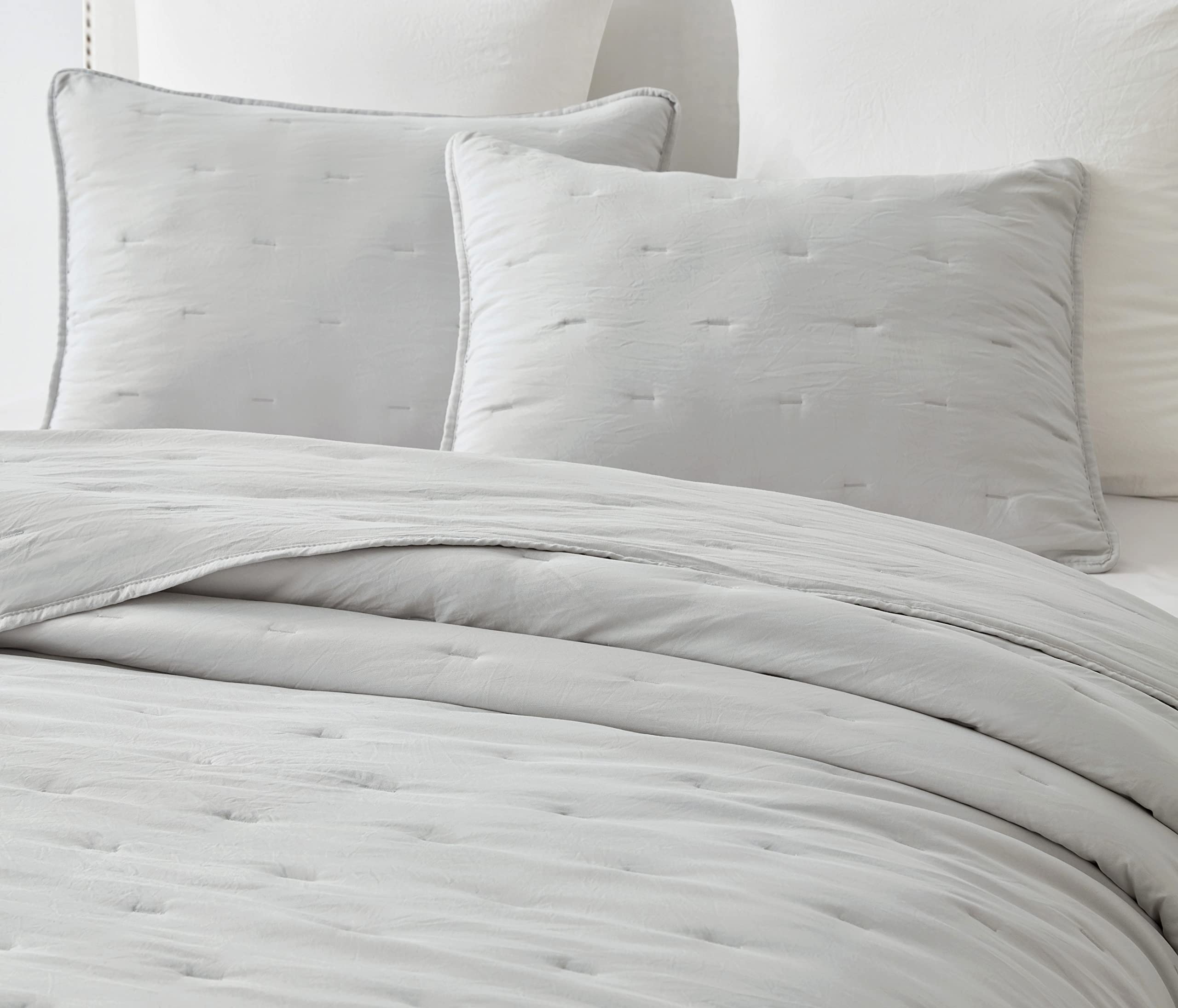 Chezmoi Collection Marie 3-Piece Line Stitch Embroidery Quilt Set - Soft Washed Microfiber Lightweight Comforter Set Quilted Bedspread Coverlet Set (Queen, White)