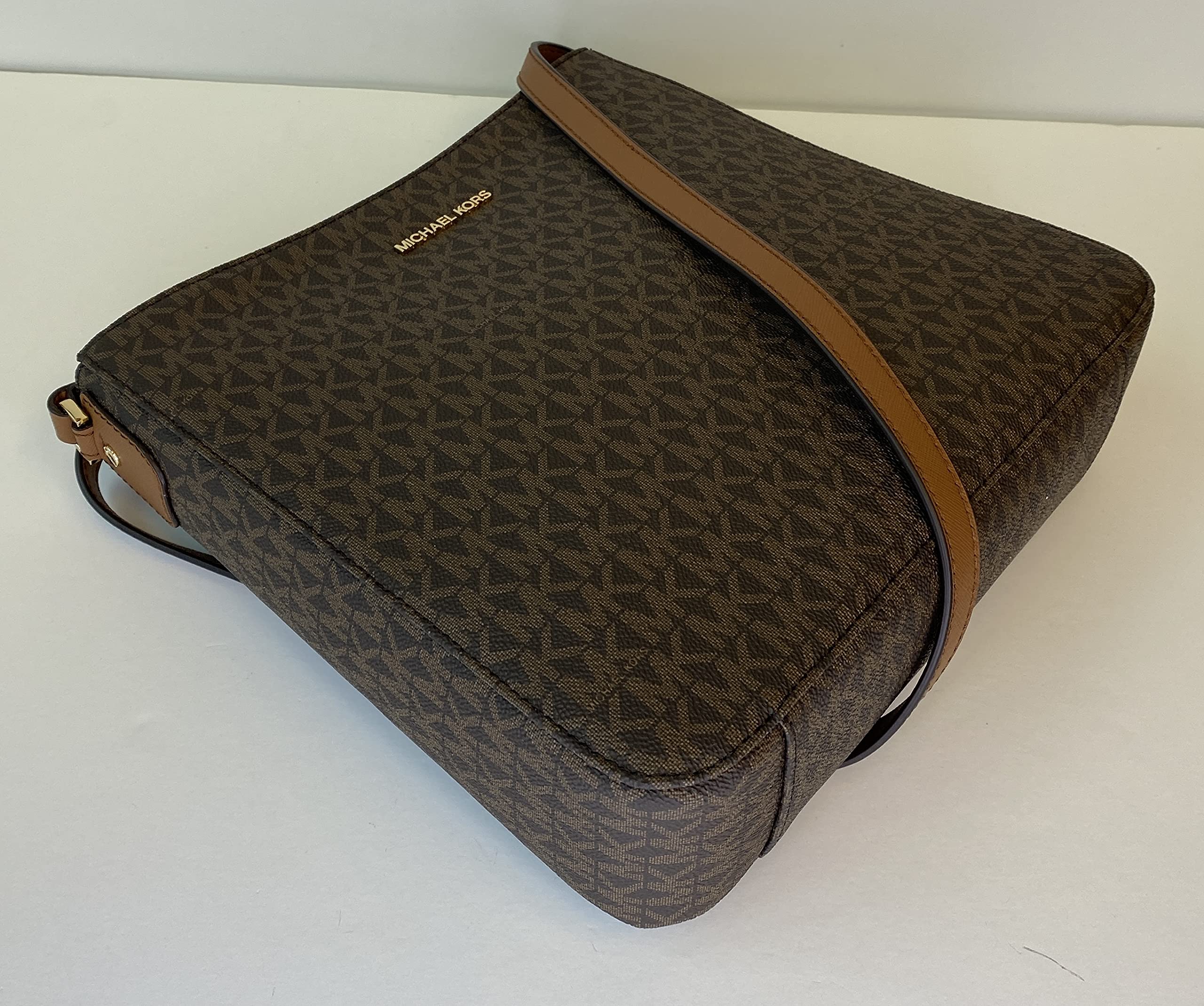 Michael Kors MICHAEL Michael Kors Jet Set Travel Large Messenger Crossbody bundle with Passport Case Purse Hook (Signature MK Brown)