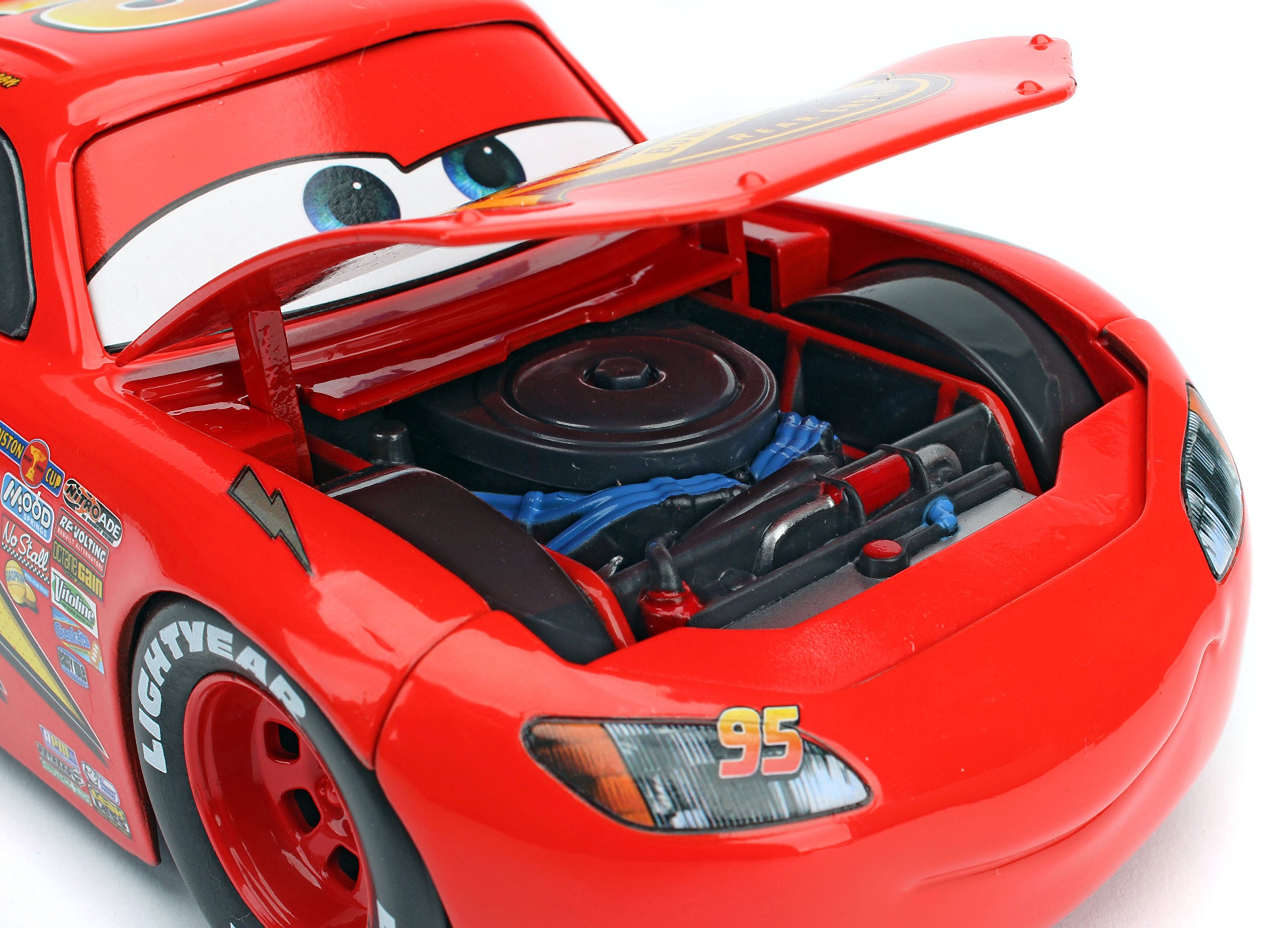 Jada Toys Disney Pixar Cars 3 Lightning McQueen Die-cast Car with Tire Rack (99751)