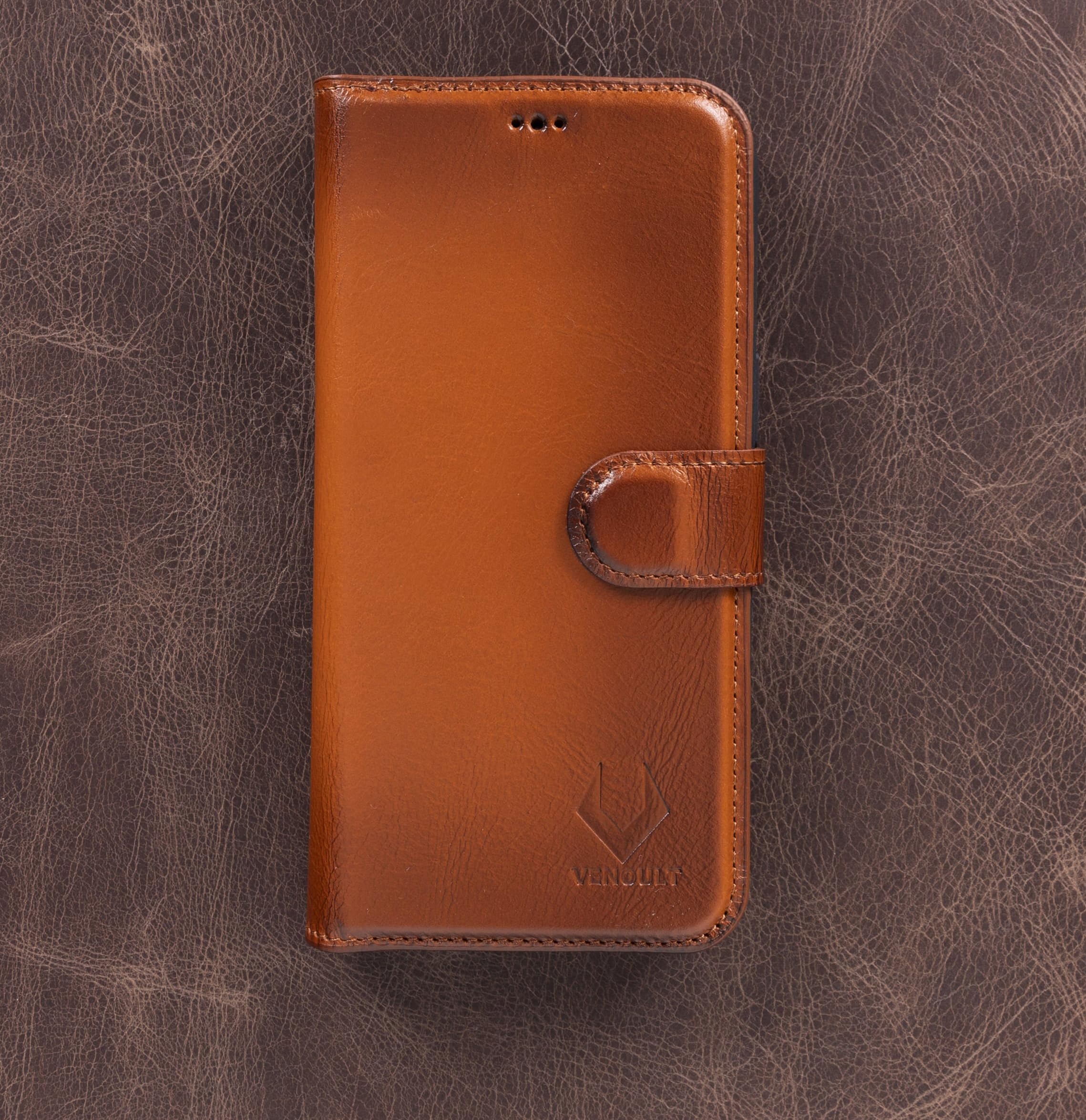 VENOULT Wallet Case for iPhone 16 Pro MAX 6.9" / 16 Pro 6.3" / 15 Pro MAX /14/13 Pro and All Previous Series, [Compatible with MagSafe], Man or Women, 4 Card Holder, Full Grain Genuine Leather, RFID