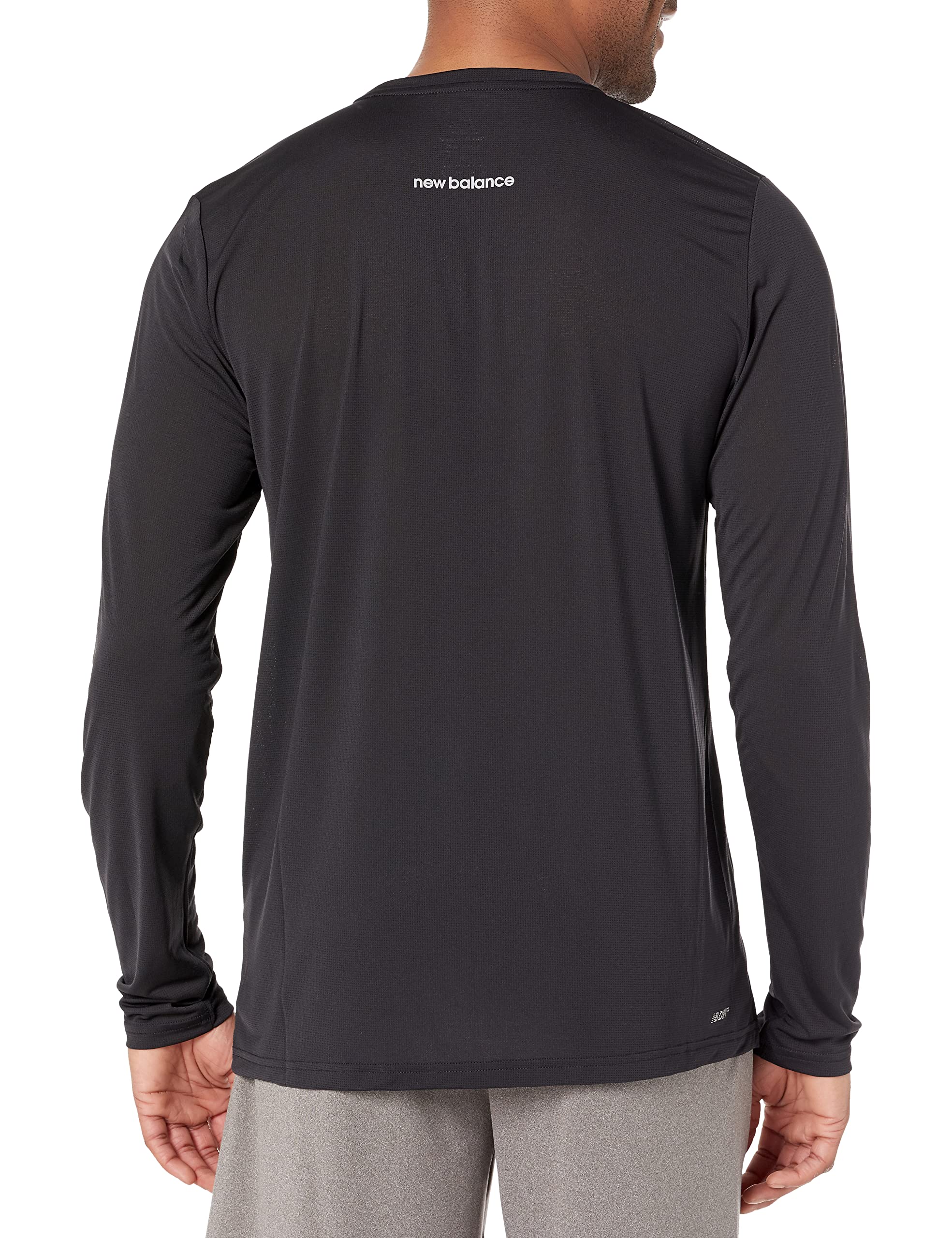 New Balance Men's Accelerate Long Sleeve 22, Black, Medium