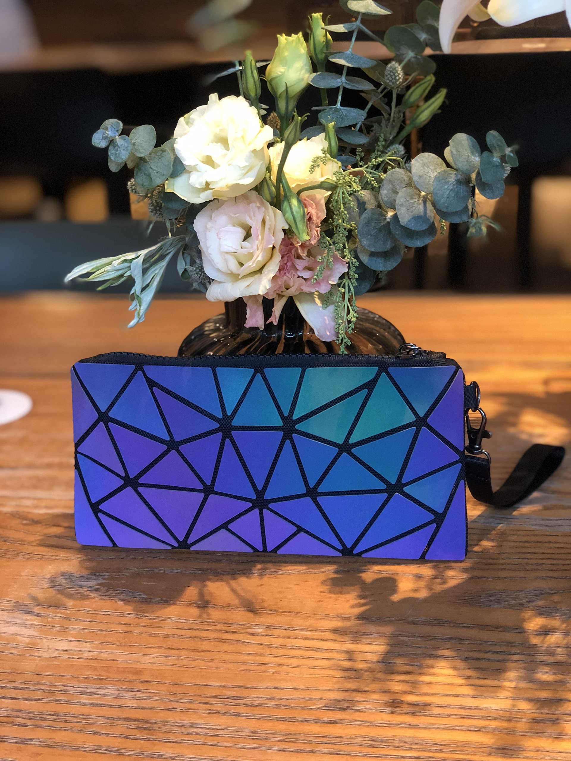 CAFINY Geometric Purse for Women,Geometric Luminous Crossbody Bags and Holographic wallets Set-B