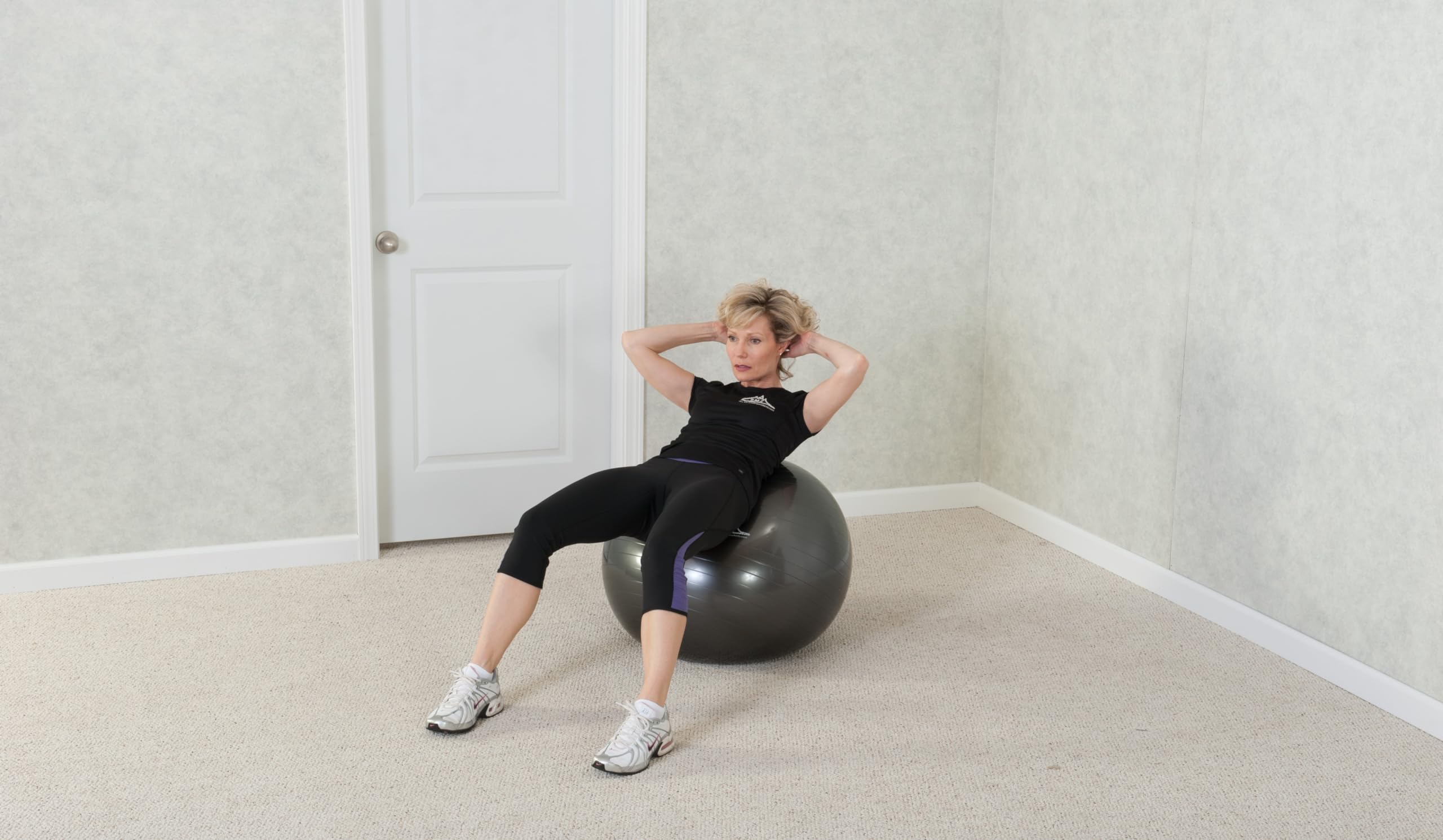 Black Mountain Products Profesional Grade Exercise Stability Yoga Ball, Foot Pump, Ball Plug, Plug Puller, 2000 Lbs Static Weight Capacity Antiburst 85cm Black