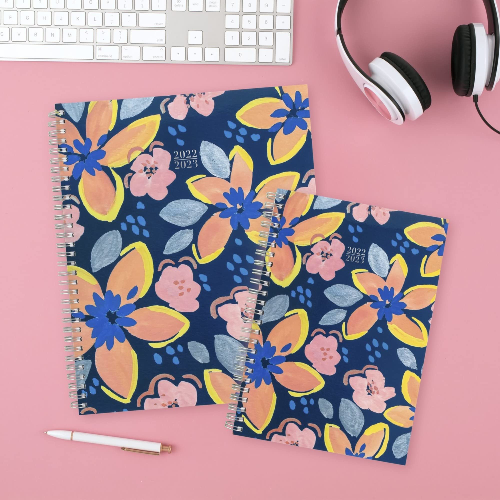 Cambridge 2022-2023 Planner, Weekly & Monthly Academic, 8-1/2" x 11", Large, Joyful Floral (1619-905A)
