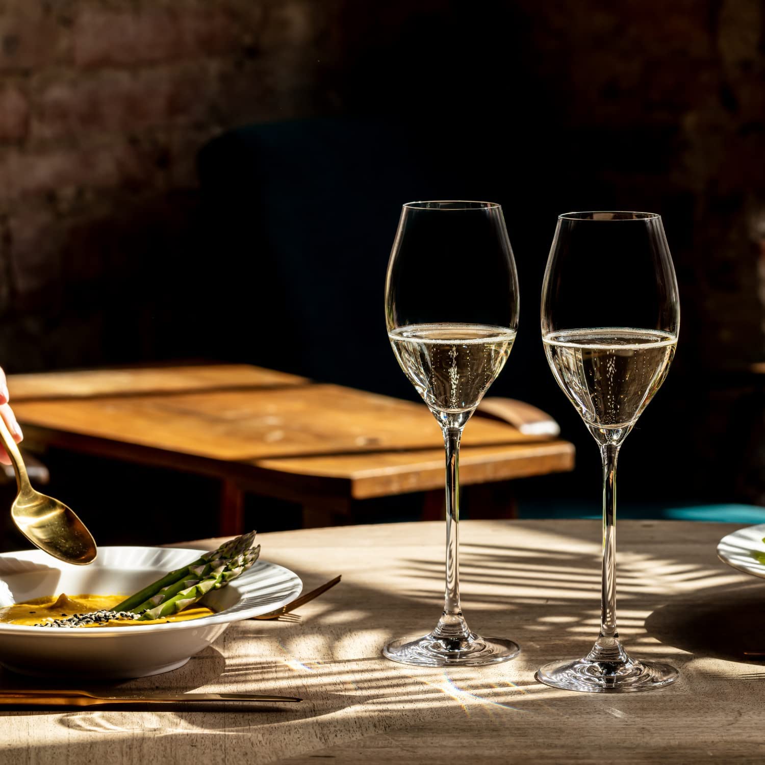 Krosno Large Prosecco Champagne Sparkling Wine Flutes, Set of 6, 9.4 fl oz, Rounded Shape for Ideal Bubbles, Dishwasher Safe, Made in Europe