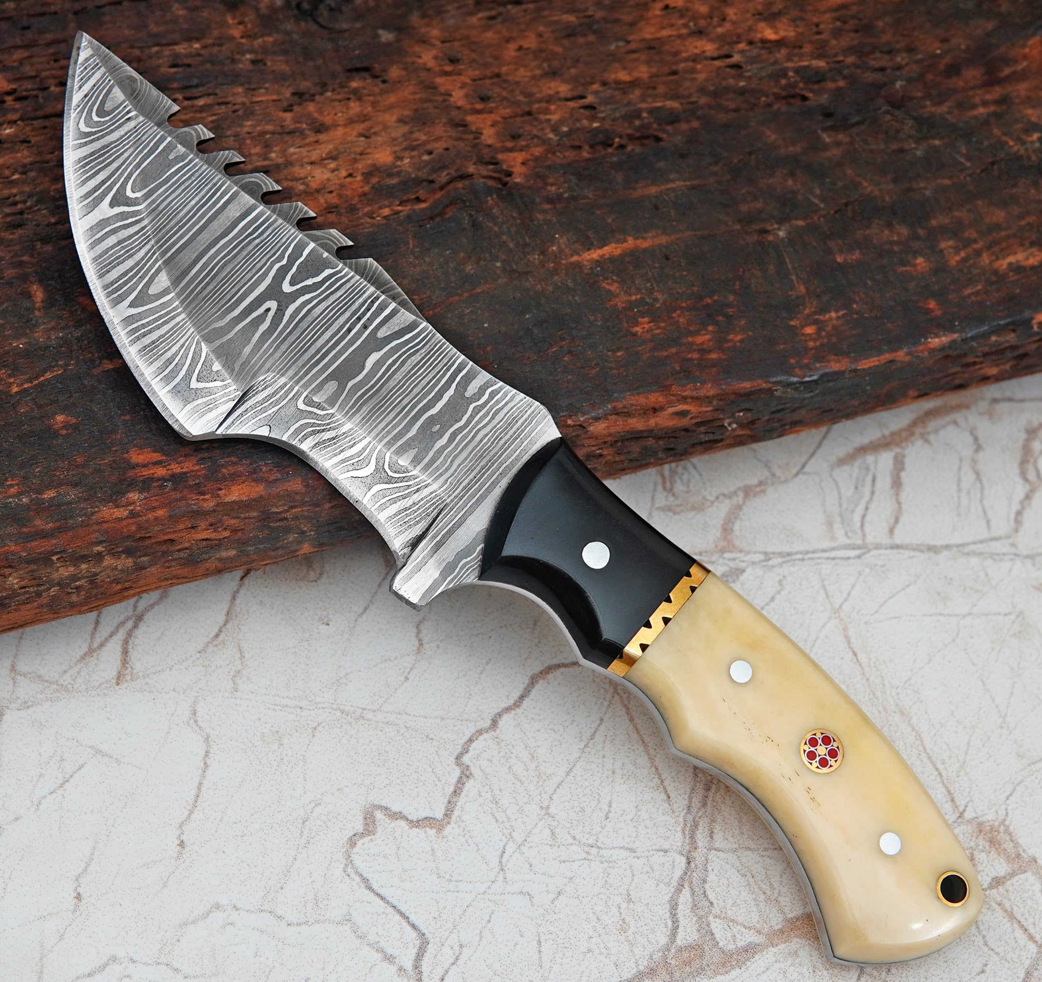Damascus Tracker Knife Fixed Blade Hunting Knife with Sheath EDC Scout Carry Knife with Horn and Bone Handle