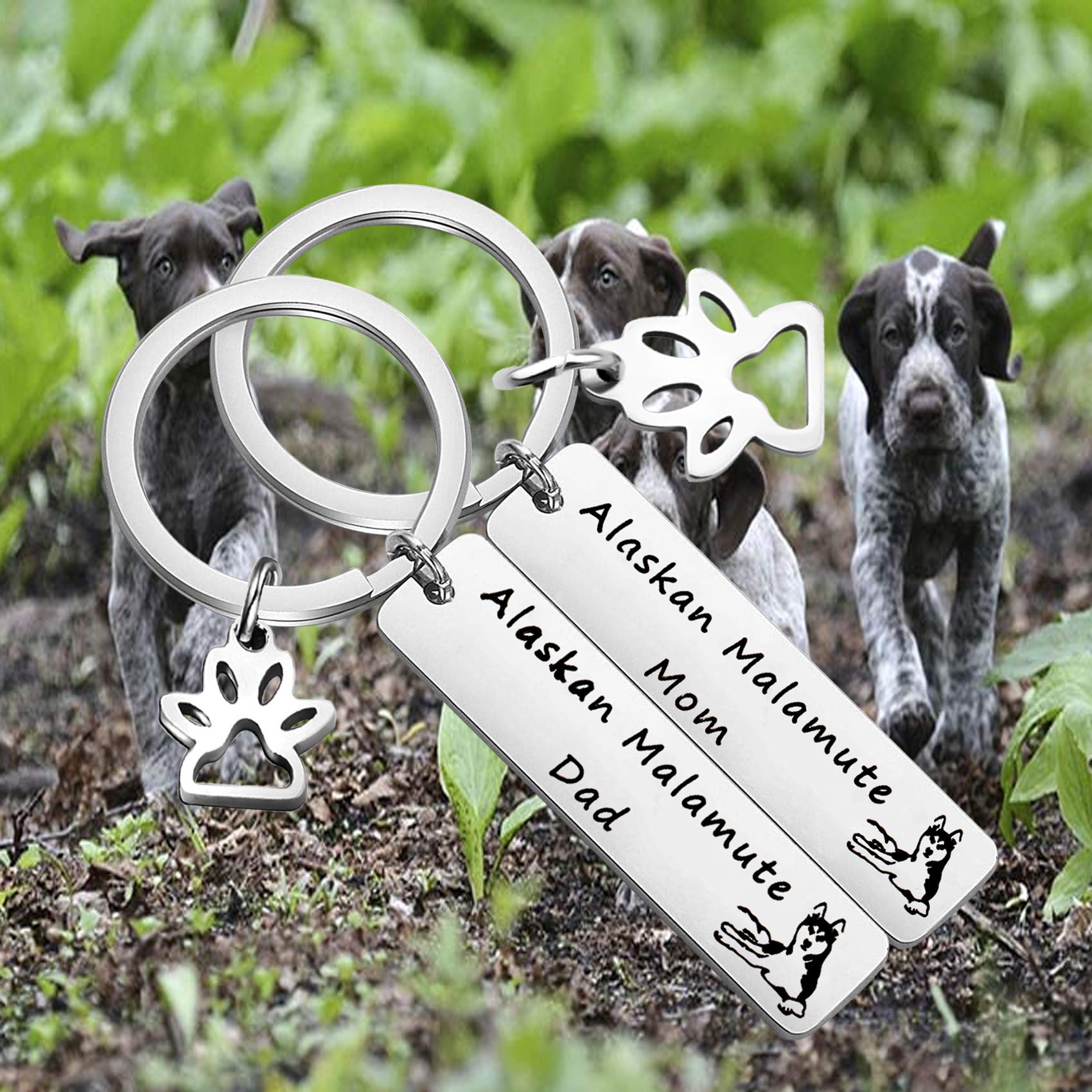 BEKECH GSP Mom GSP Dad Keychain Set German Shorthaired Pointer Dog Keychain Gift for GSP Dog Dad GSP Dog Mom (silver)