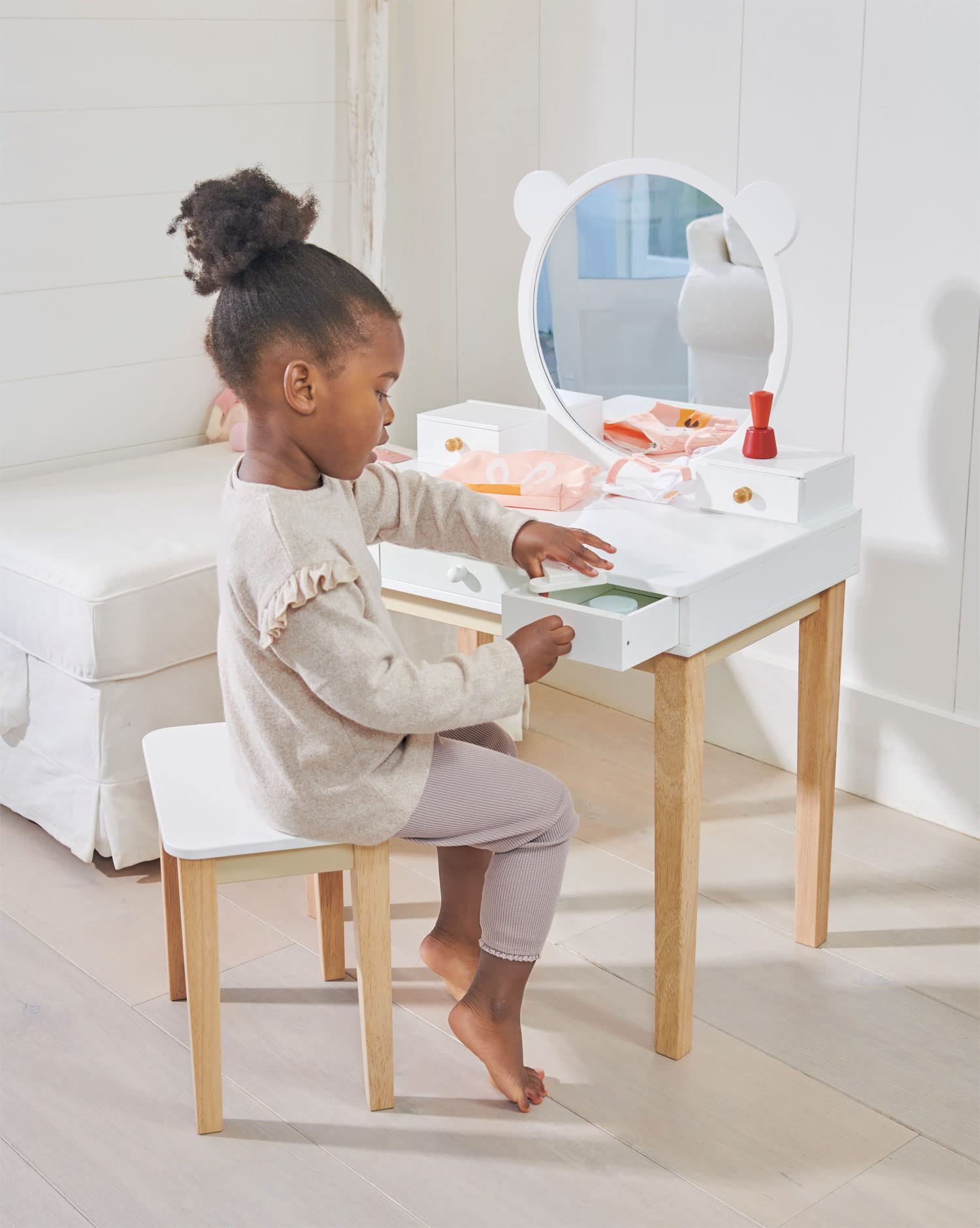 Tender Leaf Toys - Forest Dressing Table - Stunning Wooden Dressing Table and Stool Set - Storage Galore with Large Mirror for Boys and Girls, Enhances Creative Play - Age 3+