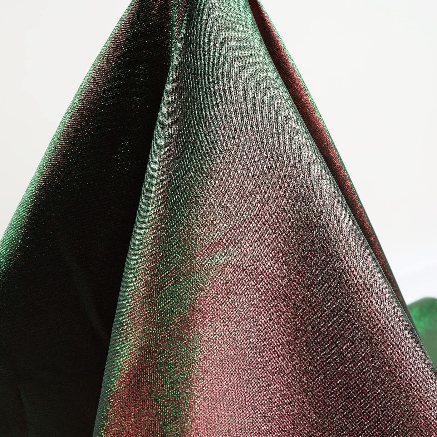 Two Tone Iridescent Fabric Metallic Thread Color Changing for Sewing Costume Gown (Green Red Blending) 50 Inches Wide, 4 Yards