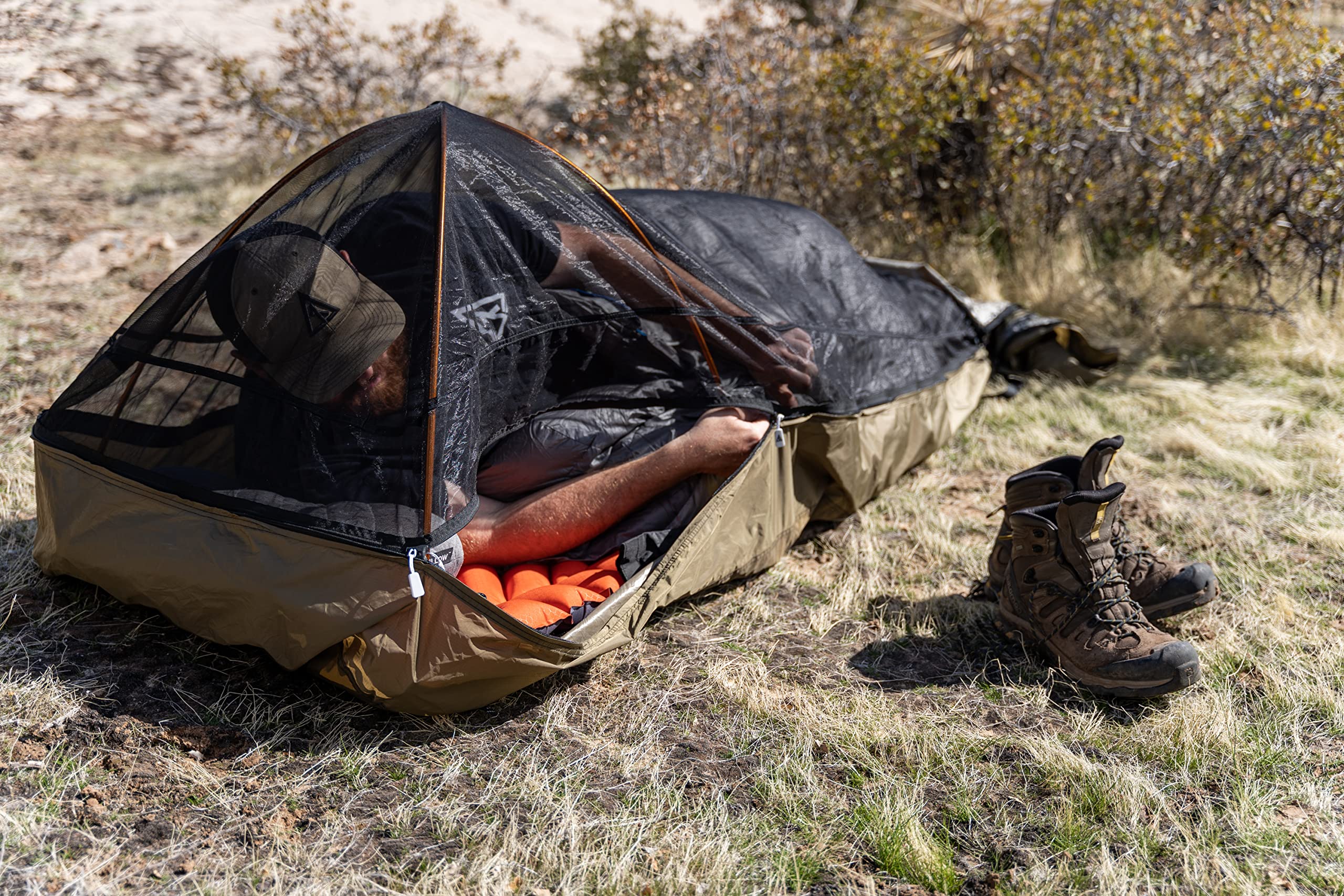 Canvas Cutter Summit Bivy - Ultralight Backpacking Gear - Waterproof Bedroll for Hiking, Camping and Backpacking - Durable Camping Essentials Made from Heavy Duty Canvas - Bedroll Bundle