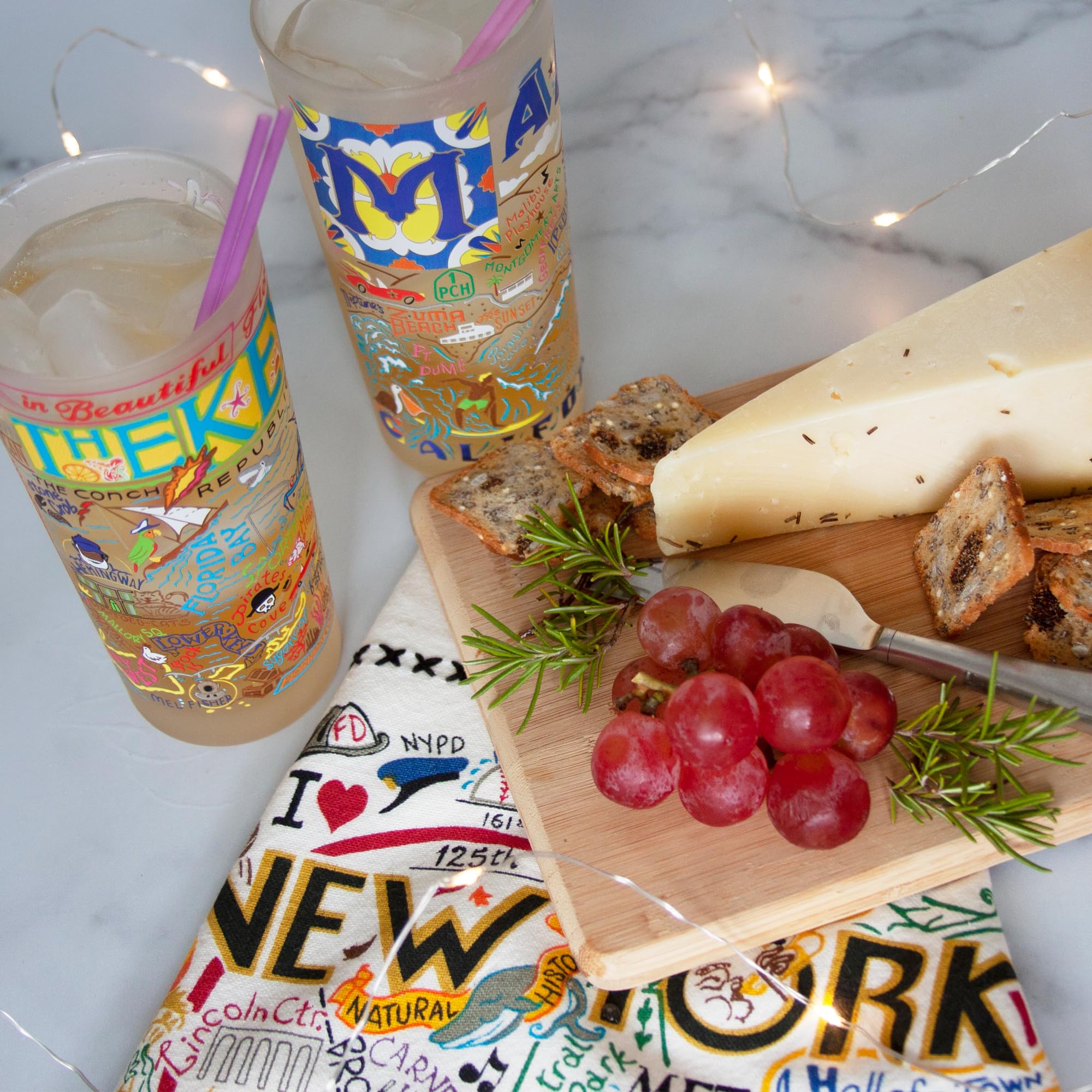 Catstudio New York City Dish & Hand Towel | Great for Kitchen, Bar, & Bathroom